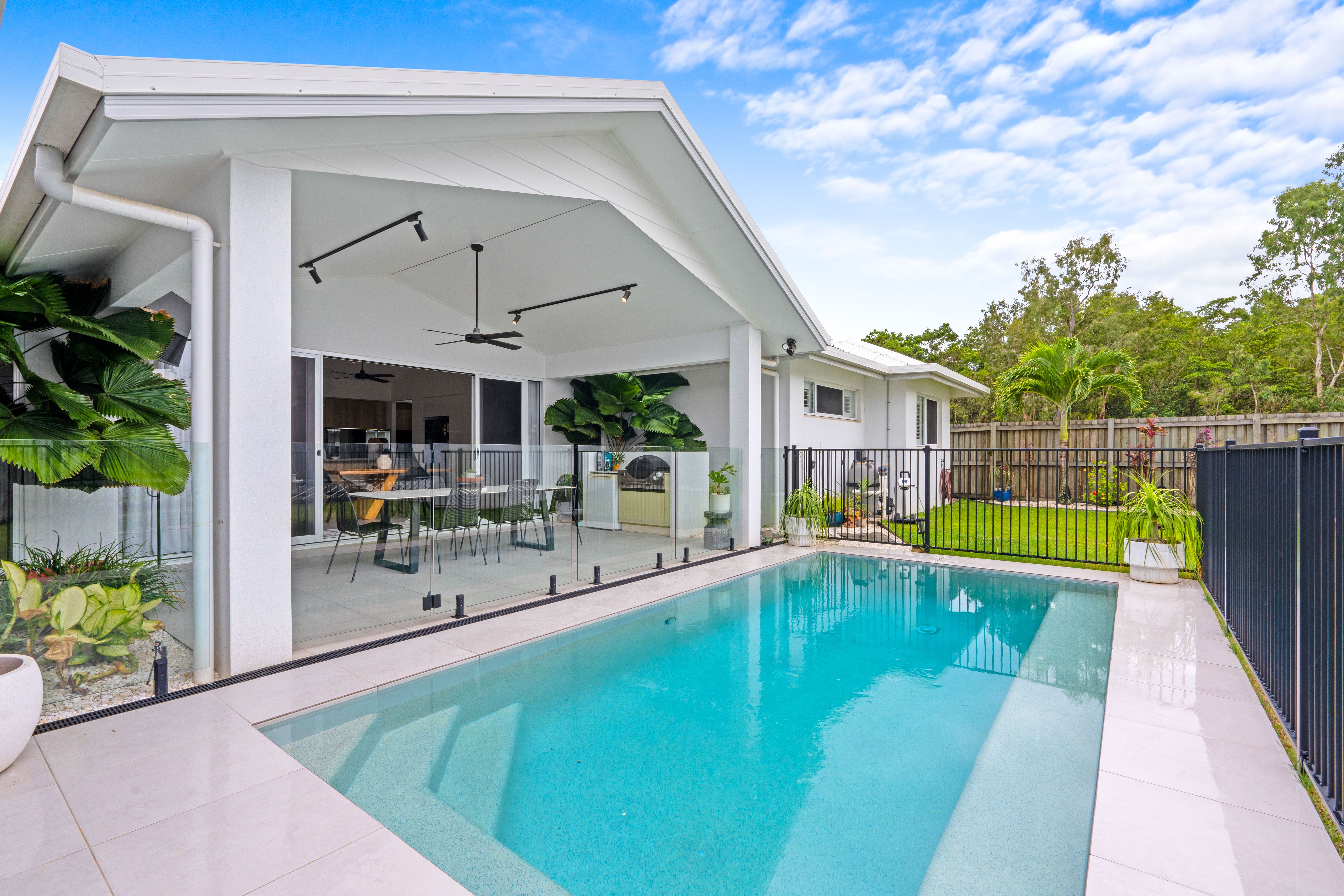 10 Headsail Drive, Trinity Beach, QLD 4879 - House for Sale - Ray White ...