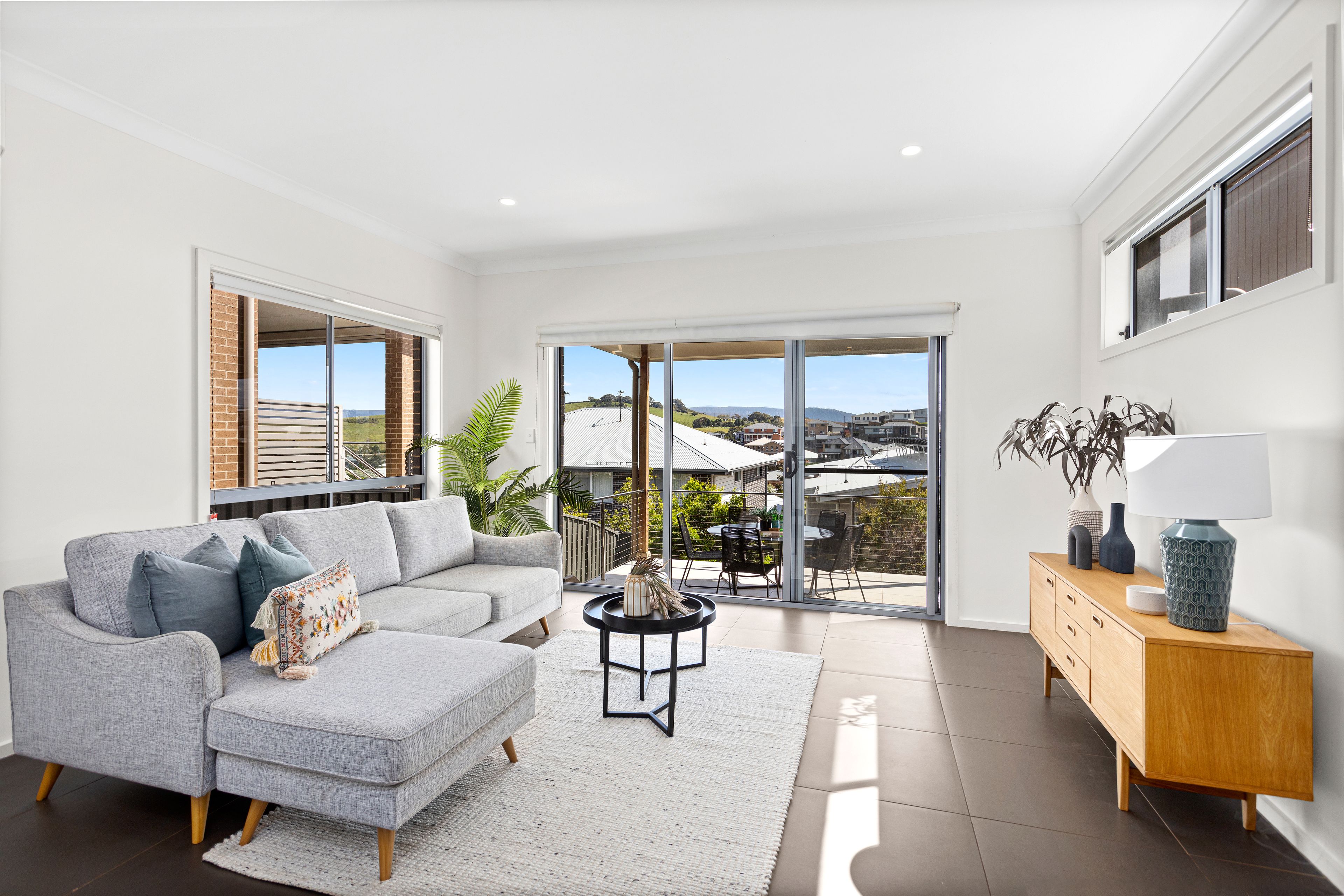50 Elizabeth Circuit, Flinders, NSW 2529 - Leased Townhouse - Ray White ...