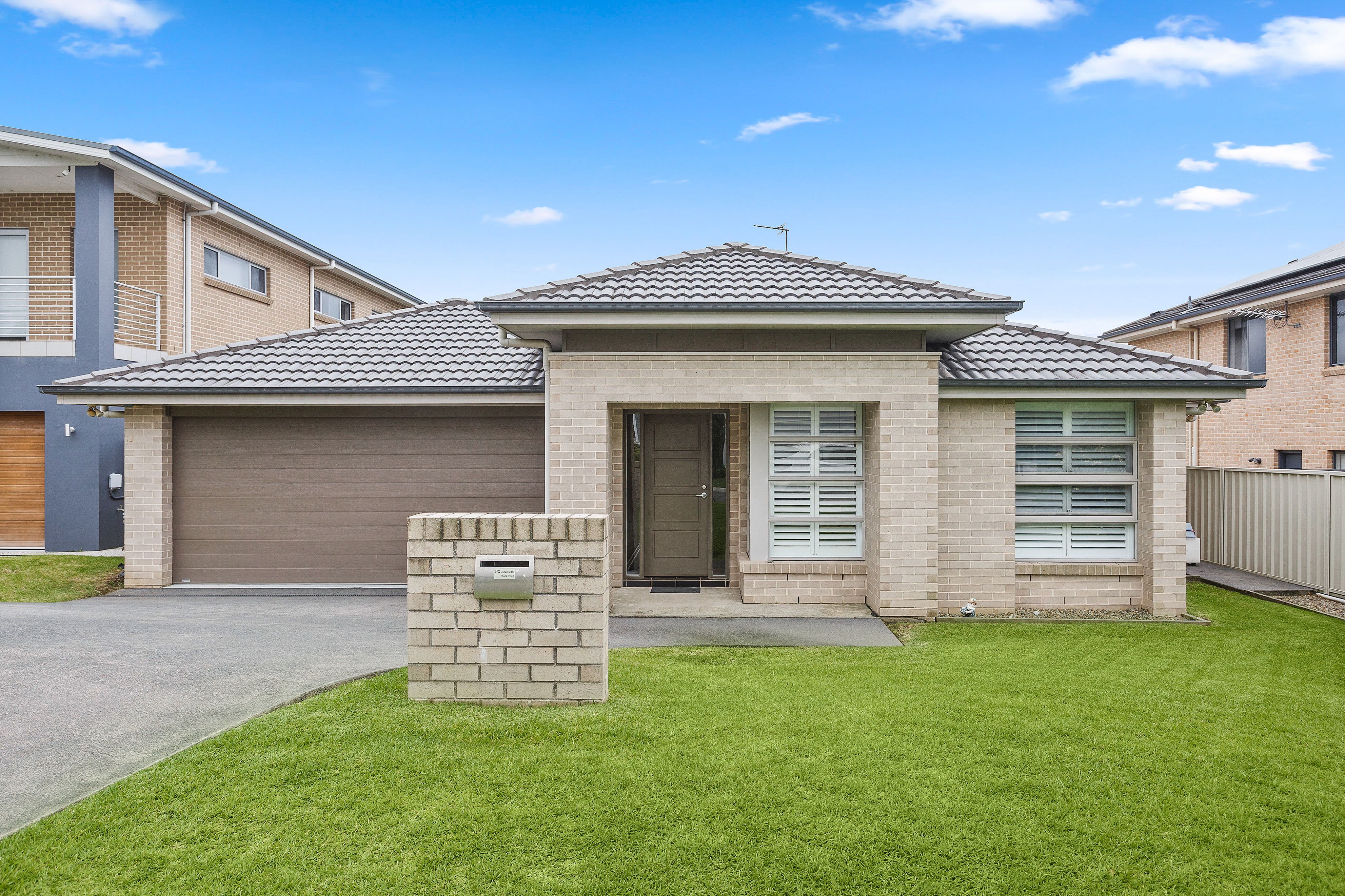 8 Coolum Parkway, Shell Cove, NSW 2529 - Sold House - Ray White ...