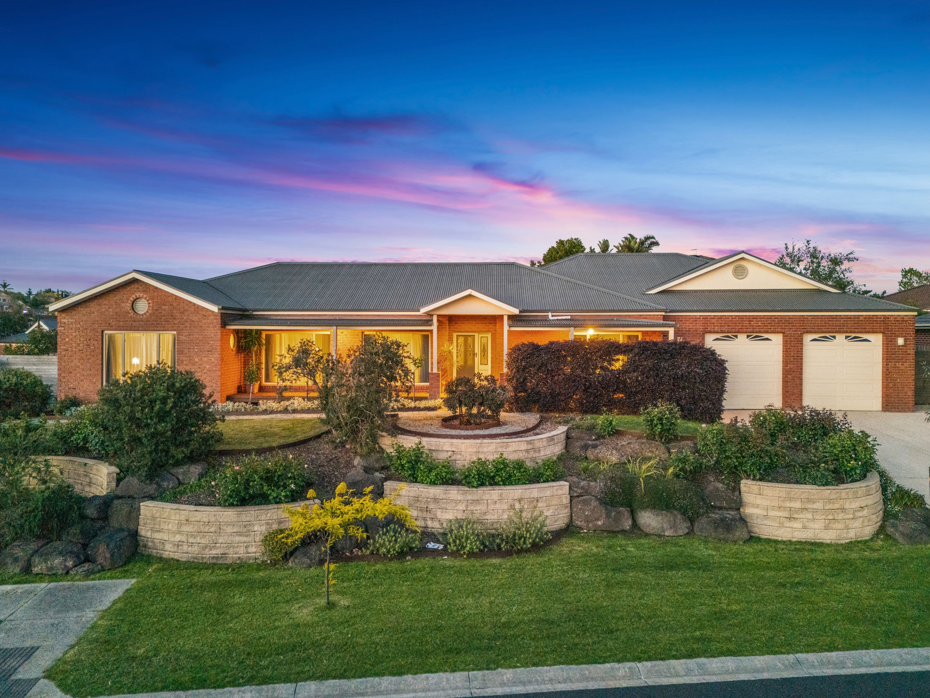 44 Tantallon Boulevard, Beaconsfield, VIC 3807 - Sold House - Ray White ...