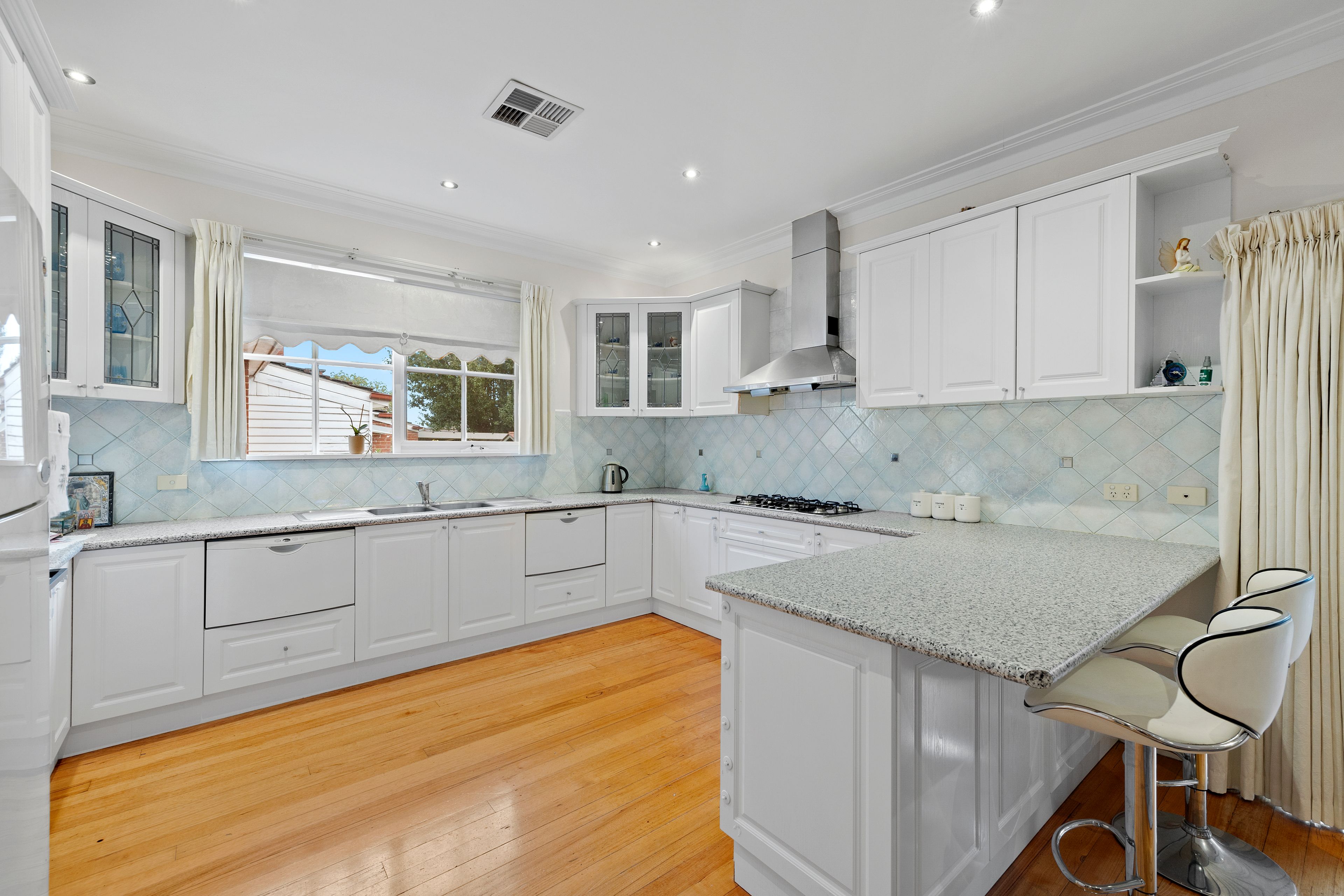 3 Paddington Road, Hughesdale, VIC 3166 - Sold House - Ray White ...