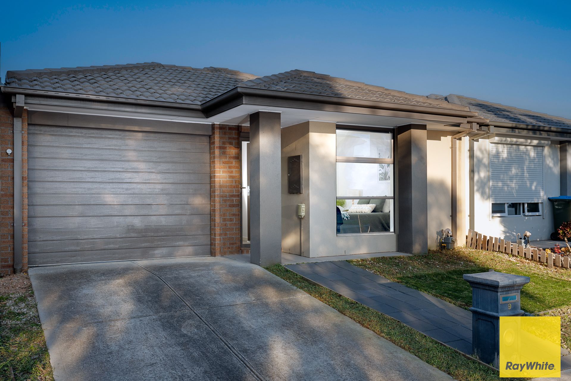 Ray White Point Cook