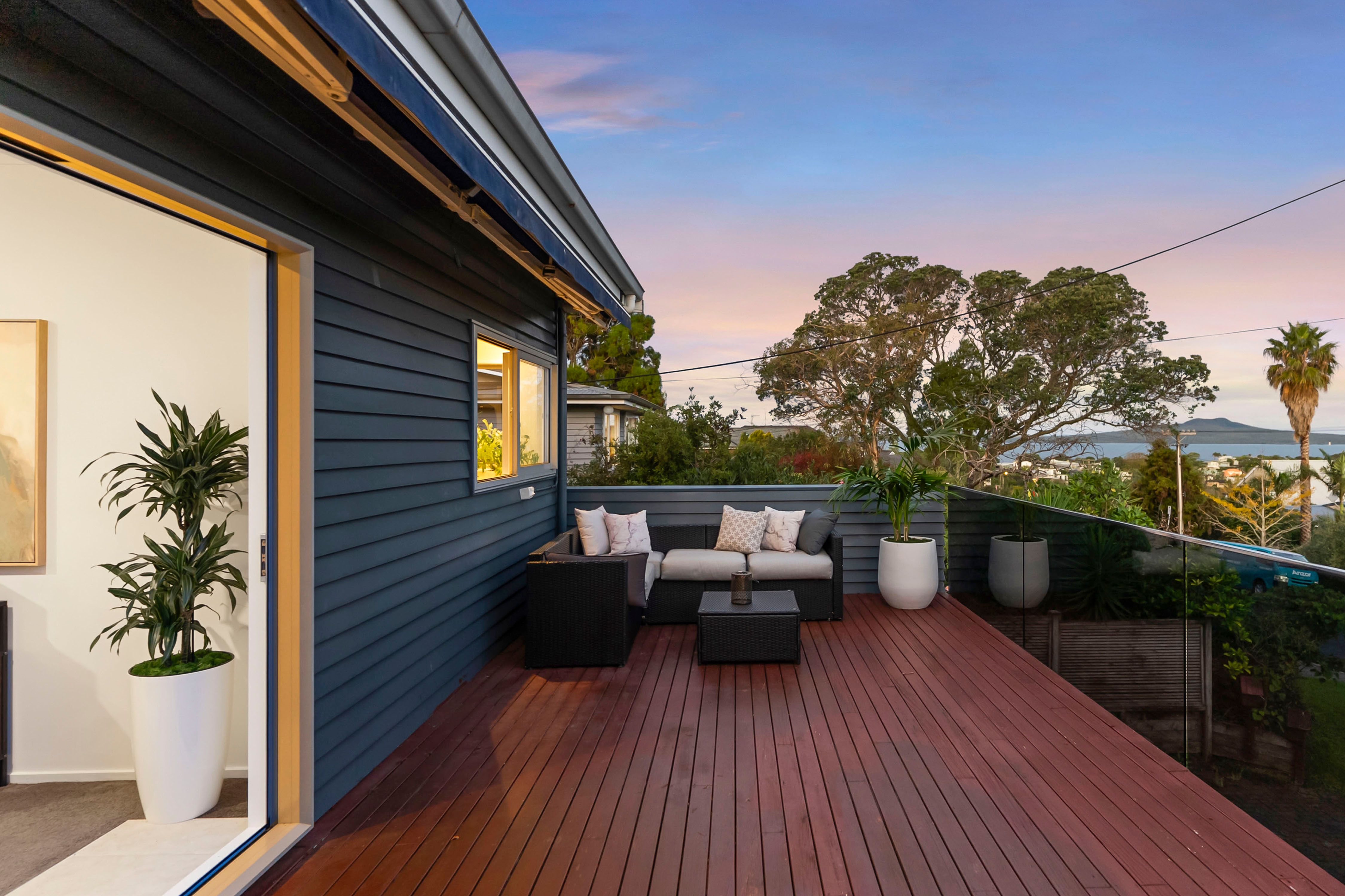 19 Peter Terrace, Castor Bay, North Shore City 0620 - Sold House - Ray ...