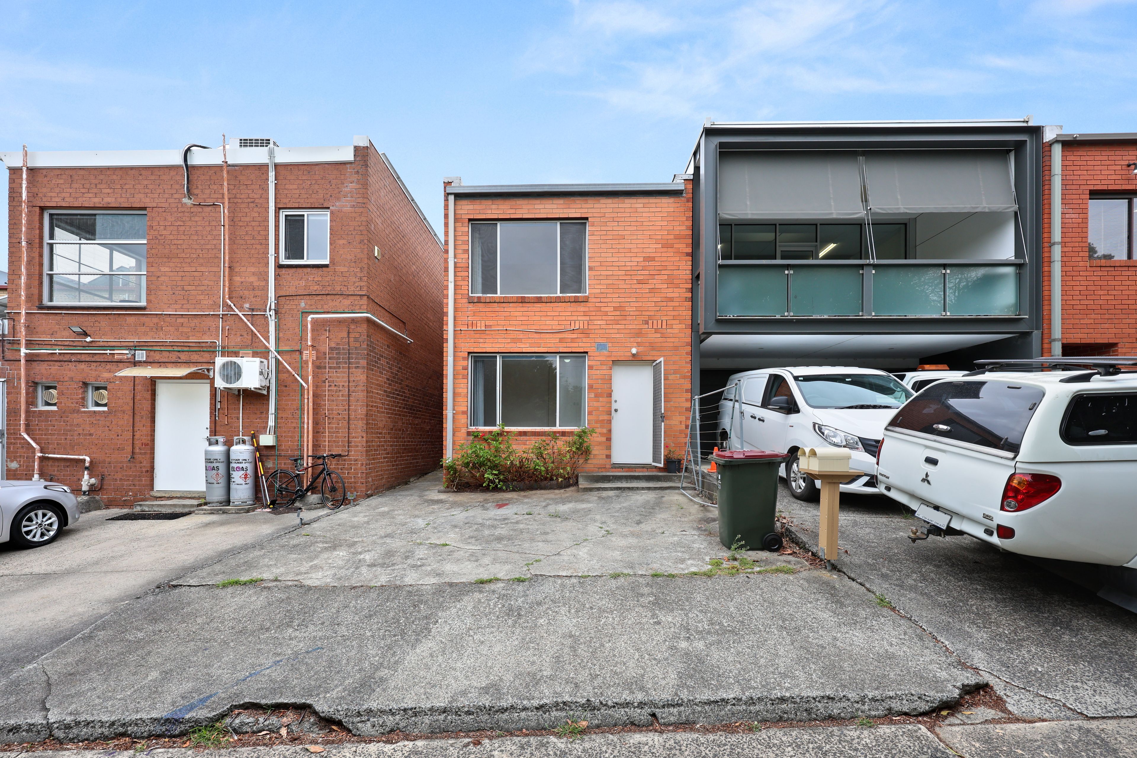 33 Sunhill Road, Mount Waverley, VIC 3149 - Sold Retail - RWC Oakleigh