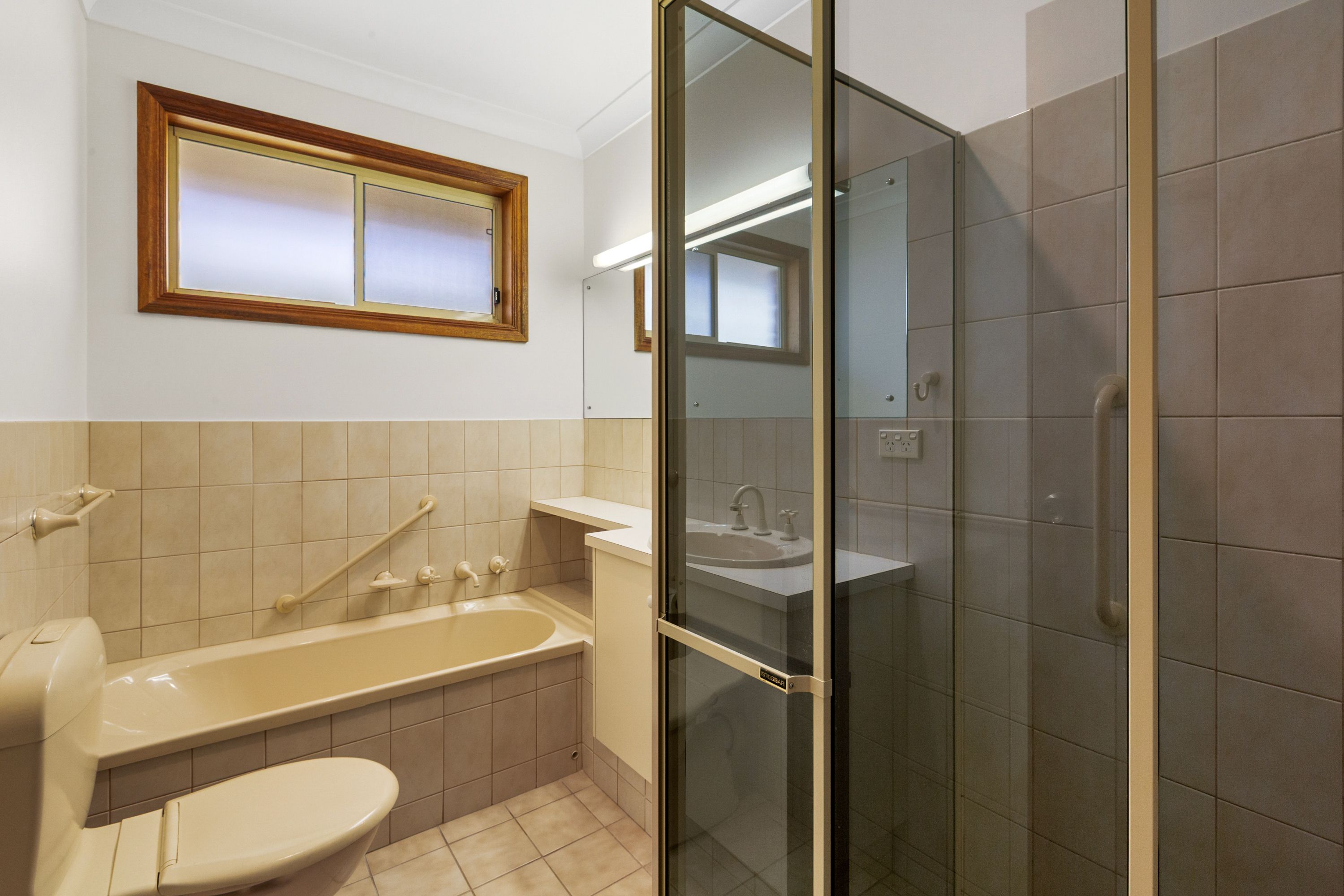 11 Ailsa Avenue, Warradale, SA 5046 - Leased House - Ray White Glenelg ...