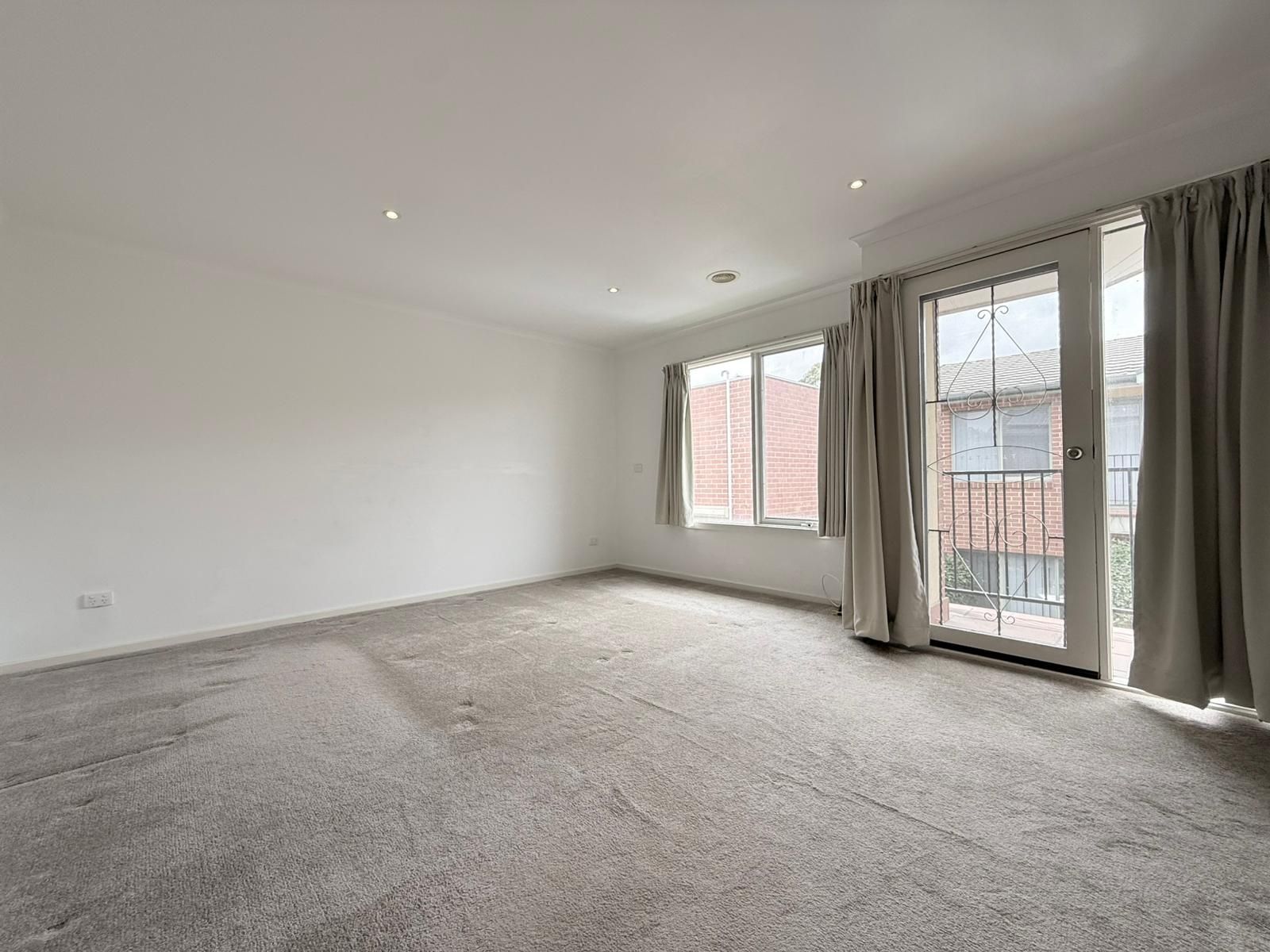 9/559-563 Gilbert Road, Preston, VIC 3072 - Townhouse for Rent - Ray ...