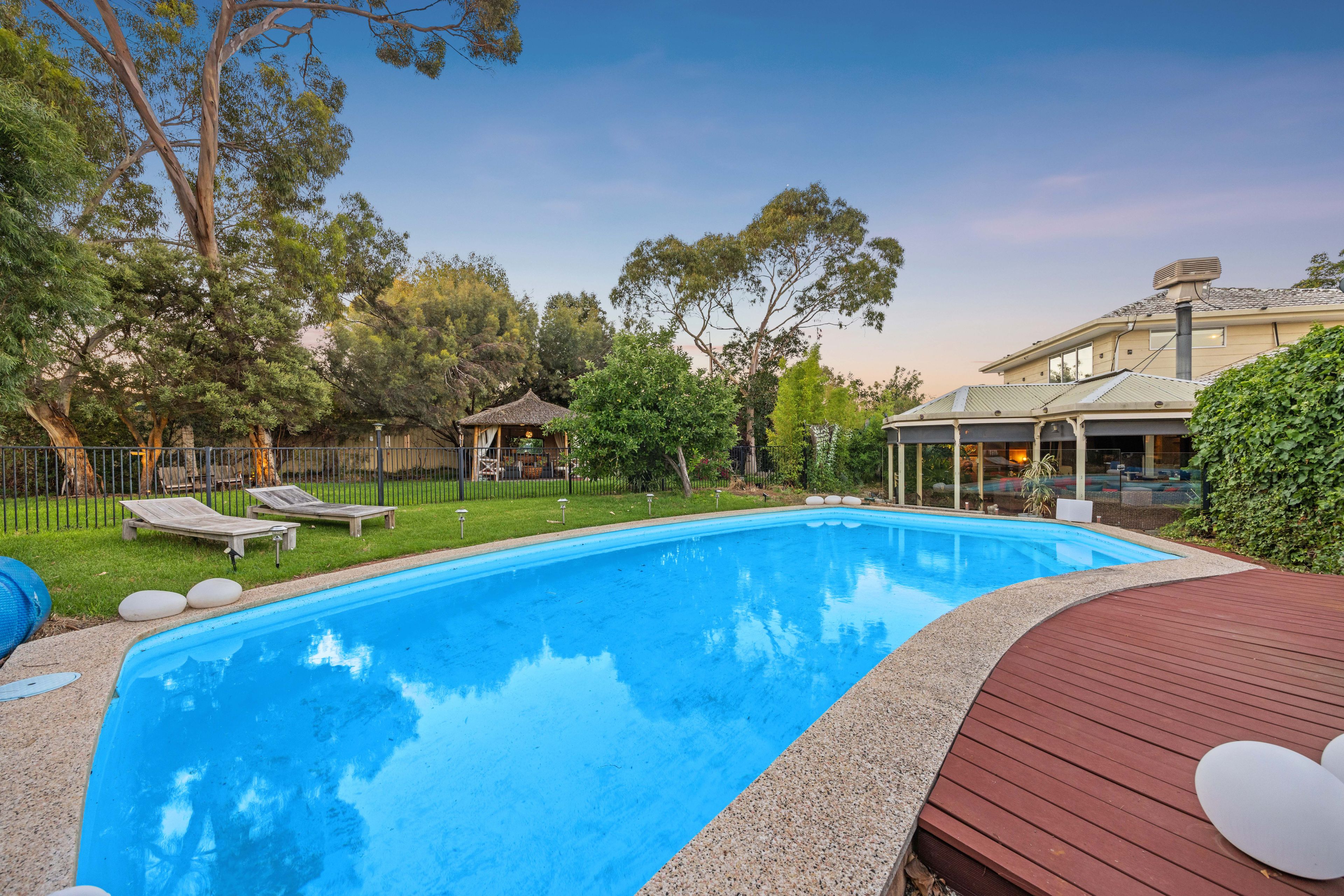 7 Solero Avenue, Reynella East, SA 5161 - Sold House - Ray White Woodcroft