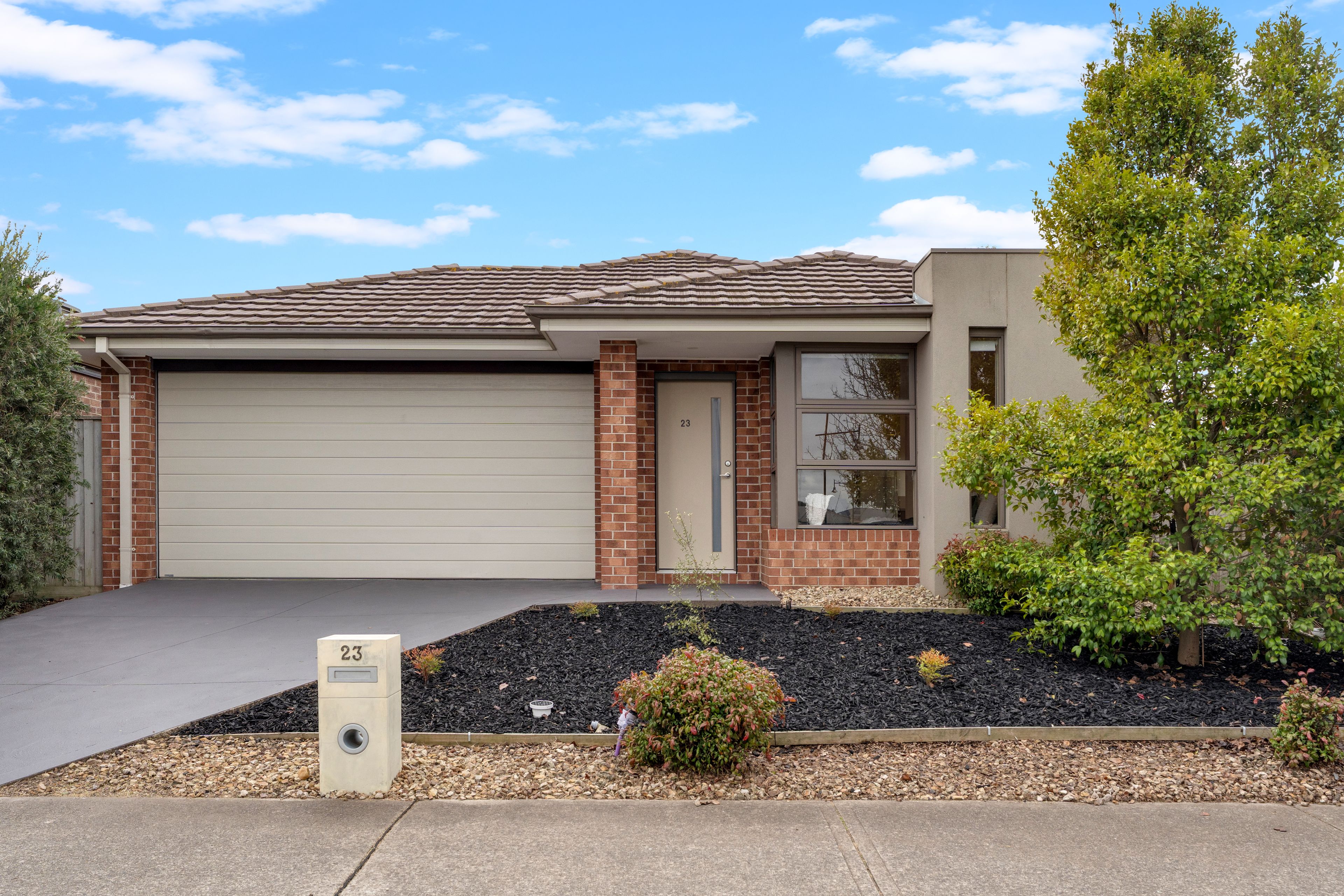 23 Ambrosia Way, Beveridge, VIC 3753 - Leased House - Ray White Craigieburn