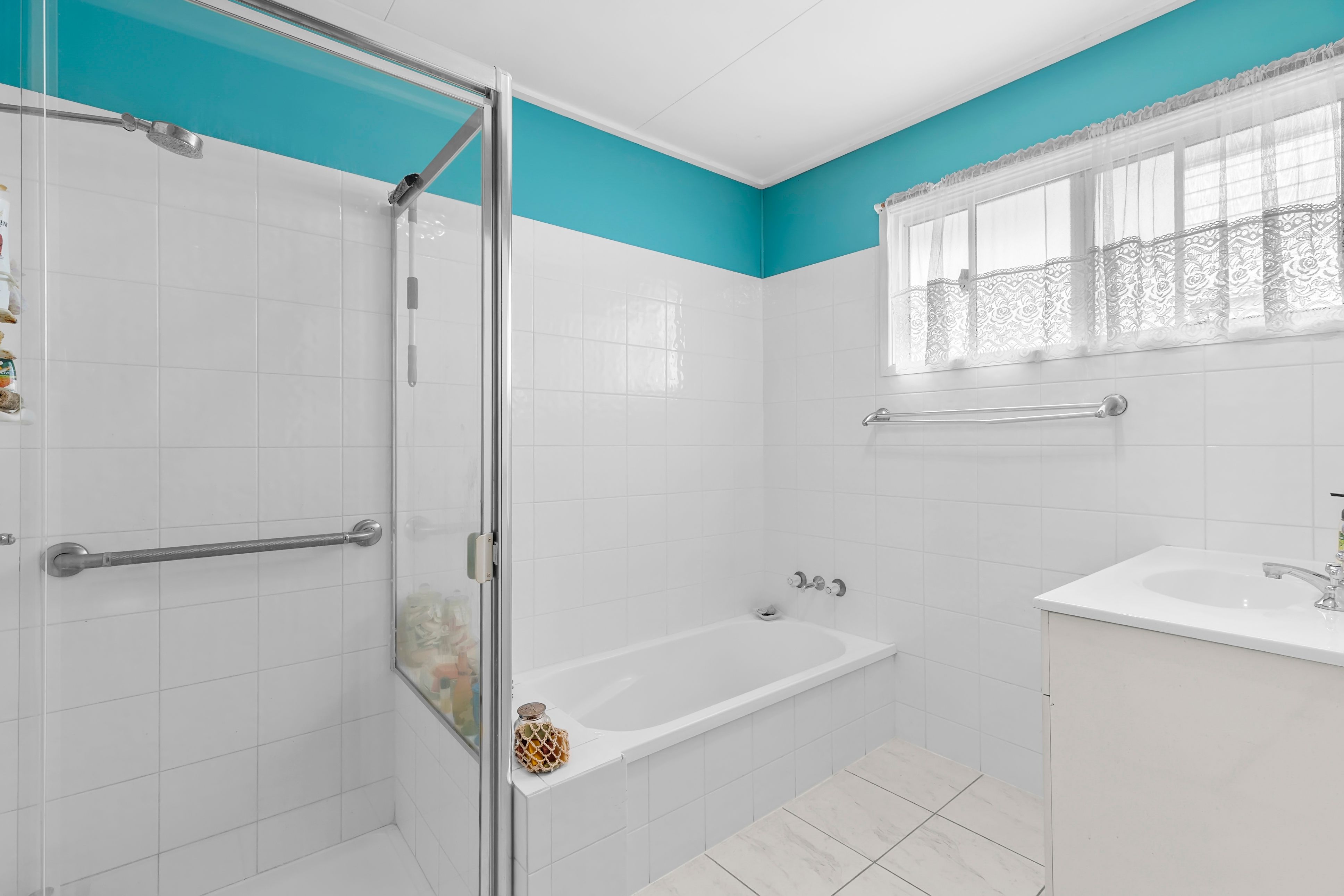 23 Ijong Street, Kenmore, QLD 4069 - Sold House - Ray White MetroWest ...
