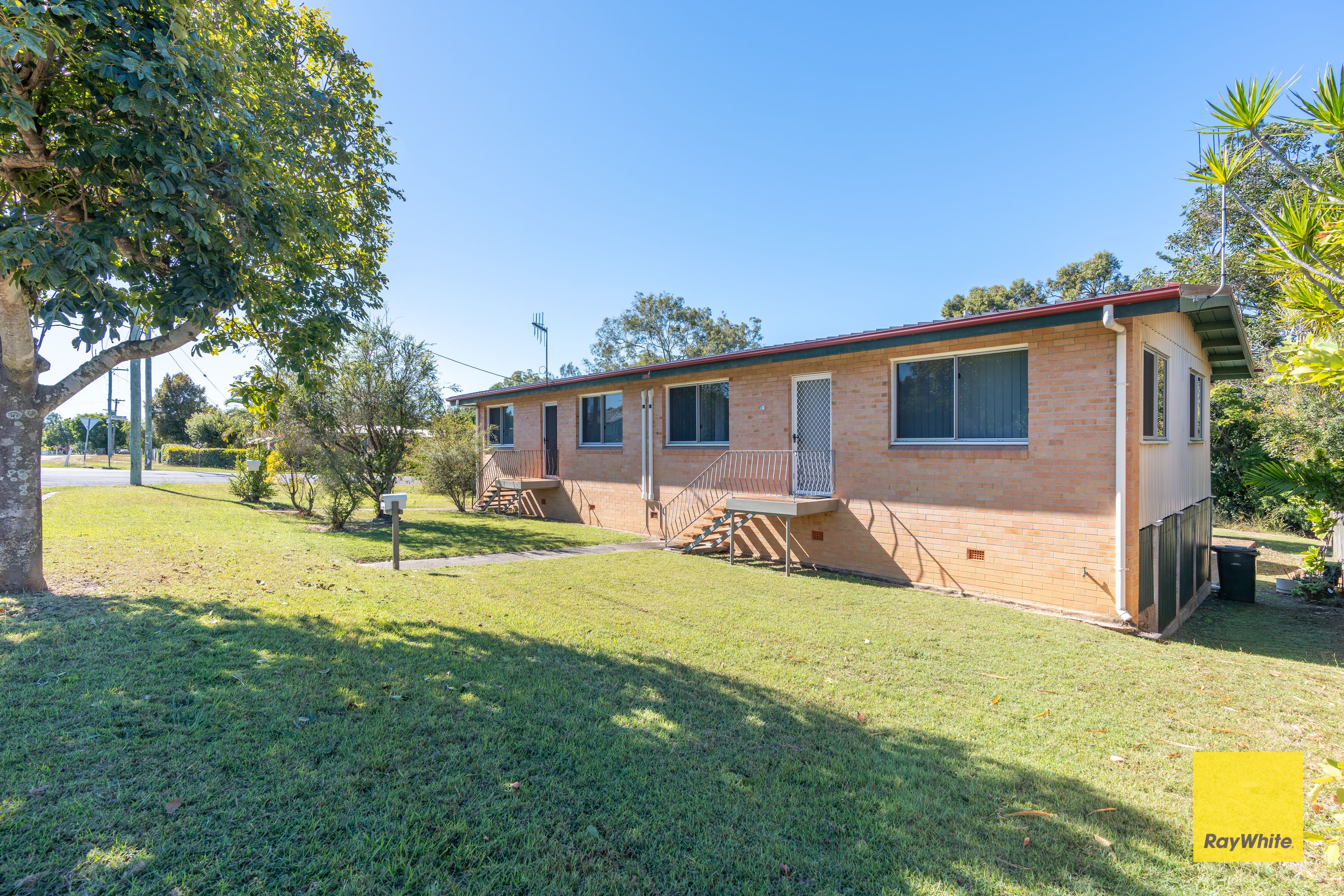 20 Dunkirk Street, Svensson Heights, QLD 4670 - Sold DuplexSemi ...
