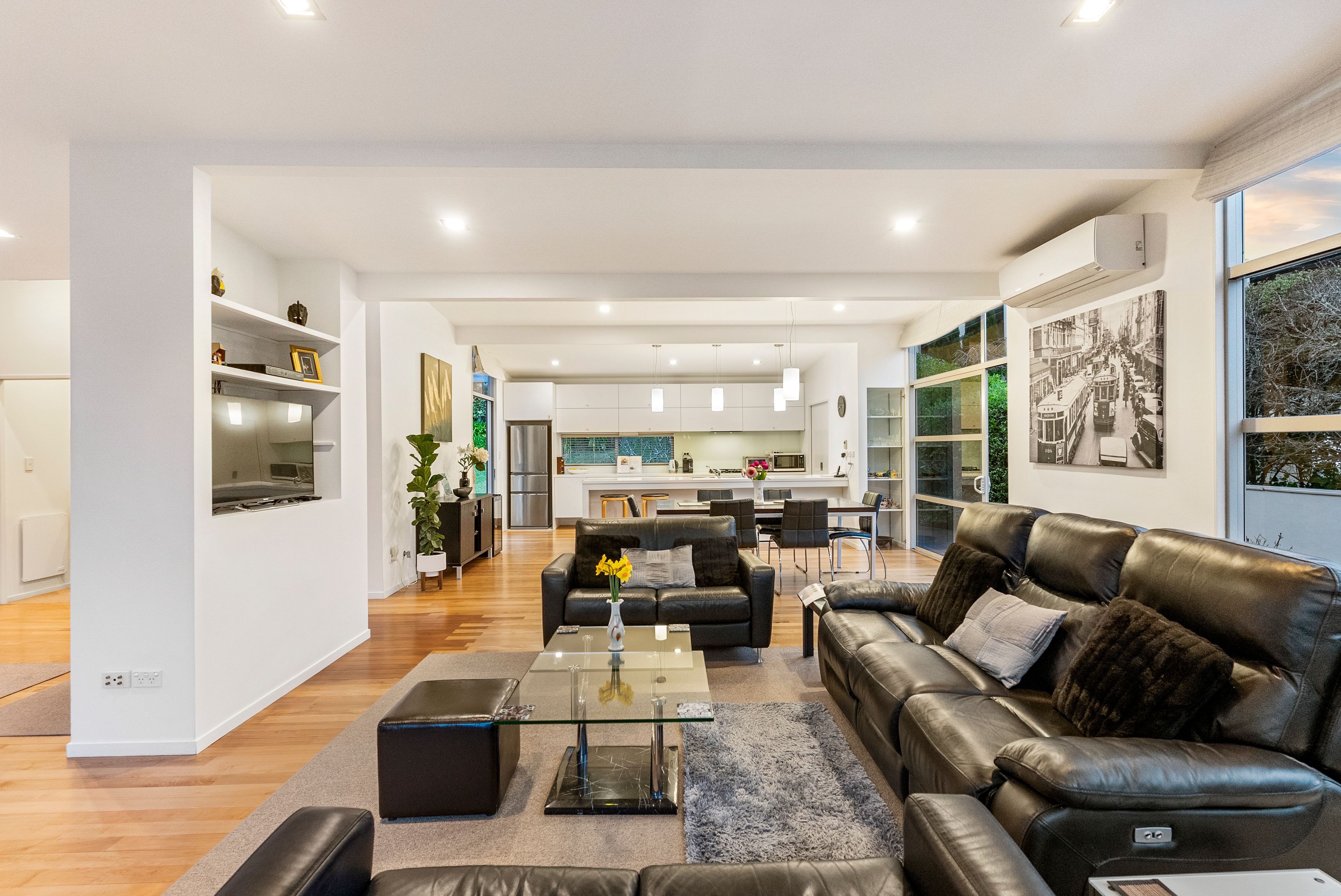 10A Sunnynook Road, Sunnynook, North Shore City 0620 - Sold House - Ray ...