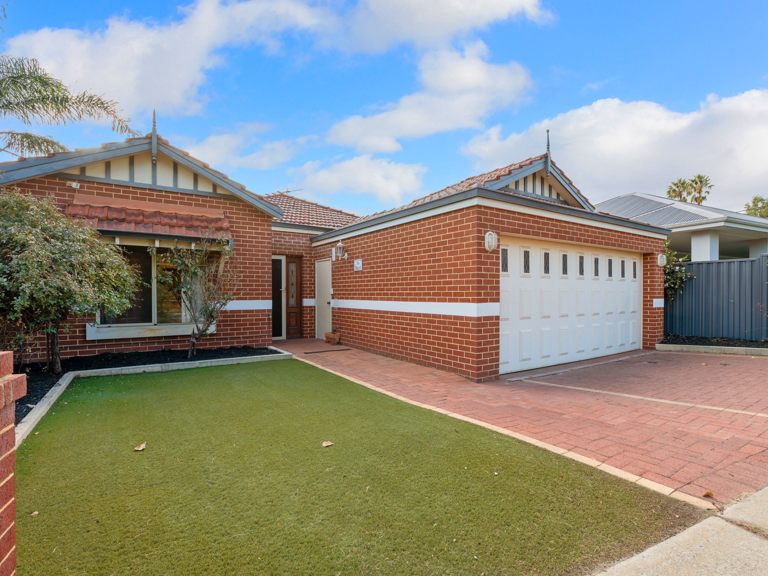 40 Barnsley Street, Queens Park, WA 6107 - Sold House - Ray White ...