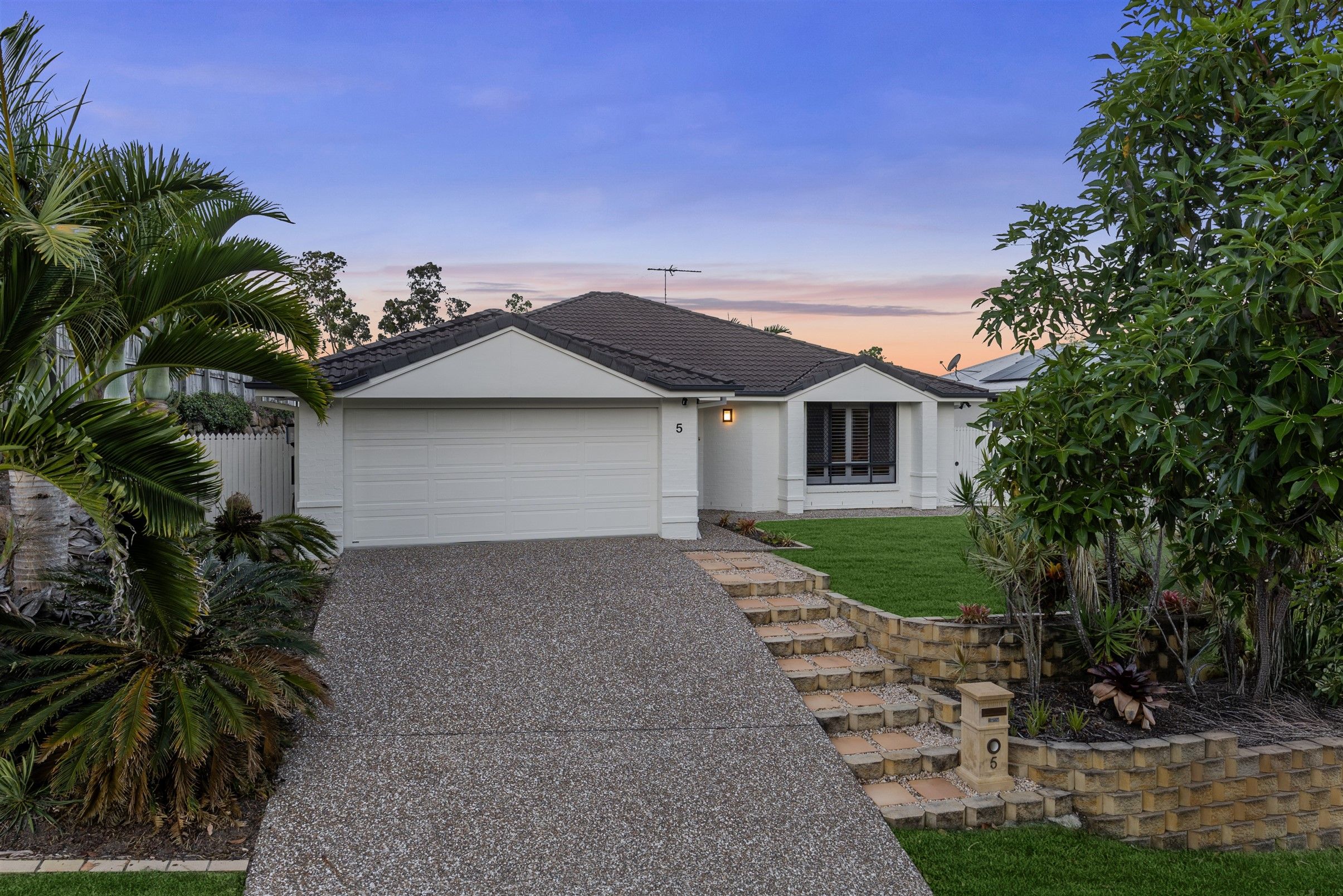 5 Ironbark Circuit, Everton Hills, QLD 4053 - Sold House - Ray White Mitchelton