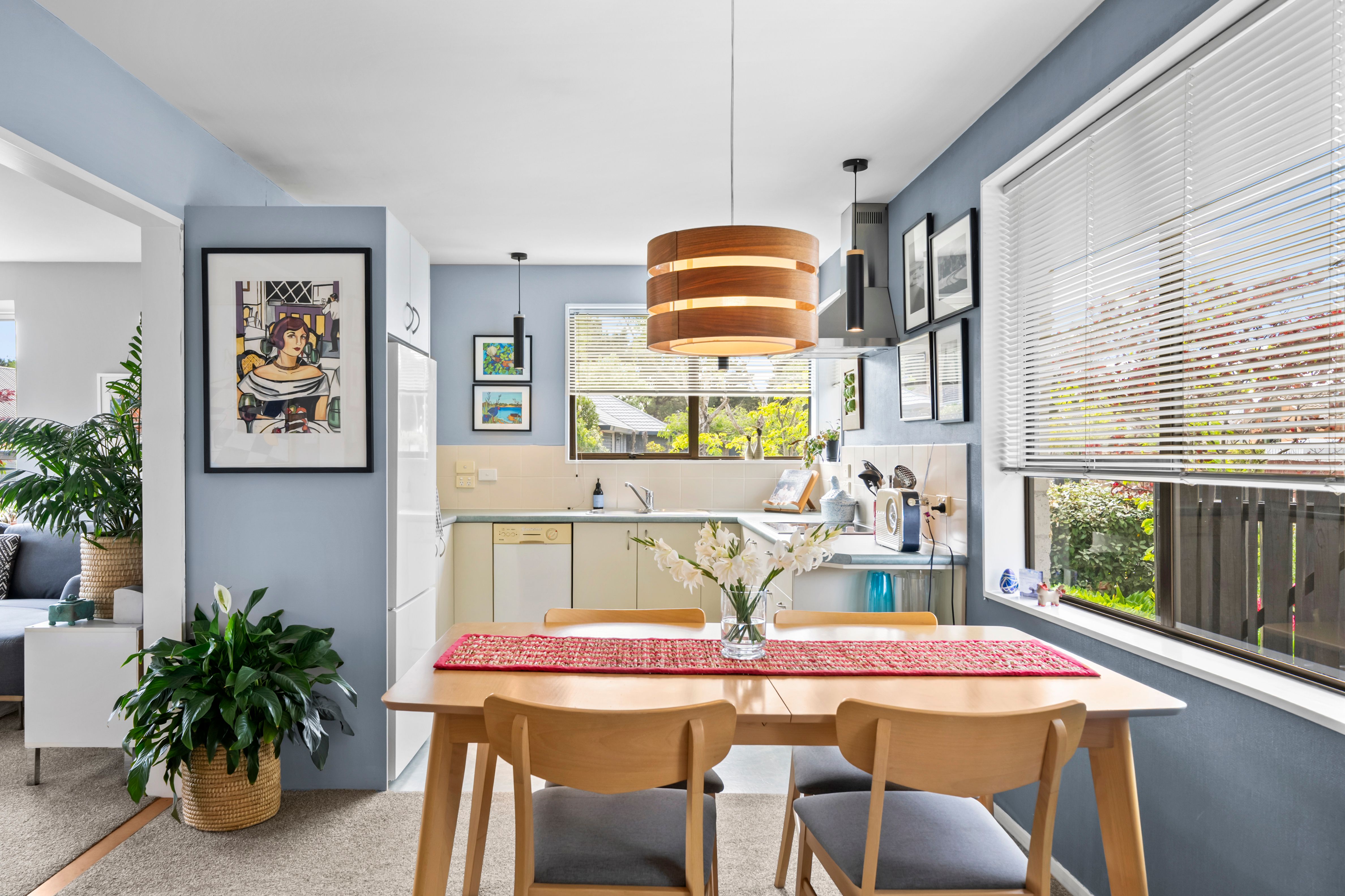1 Valecrest Avenue, Parklands, Christchurch City 8083 - Sold Unit - Ray ...