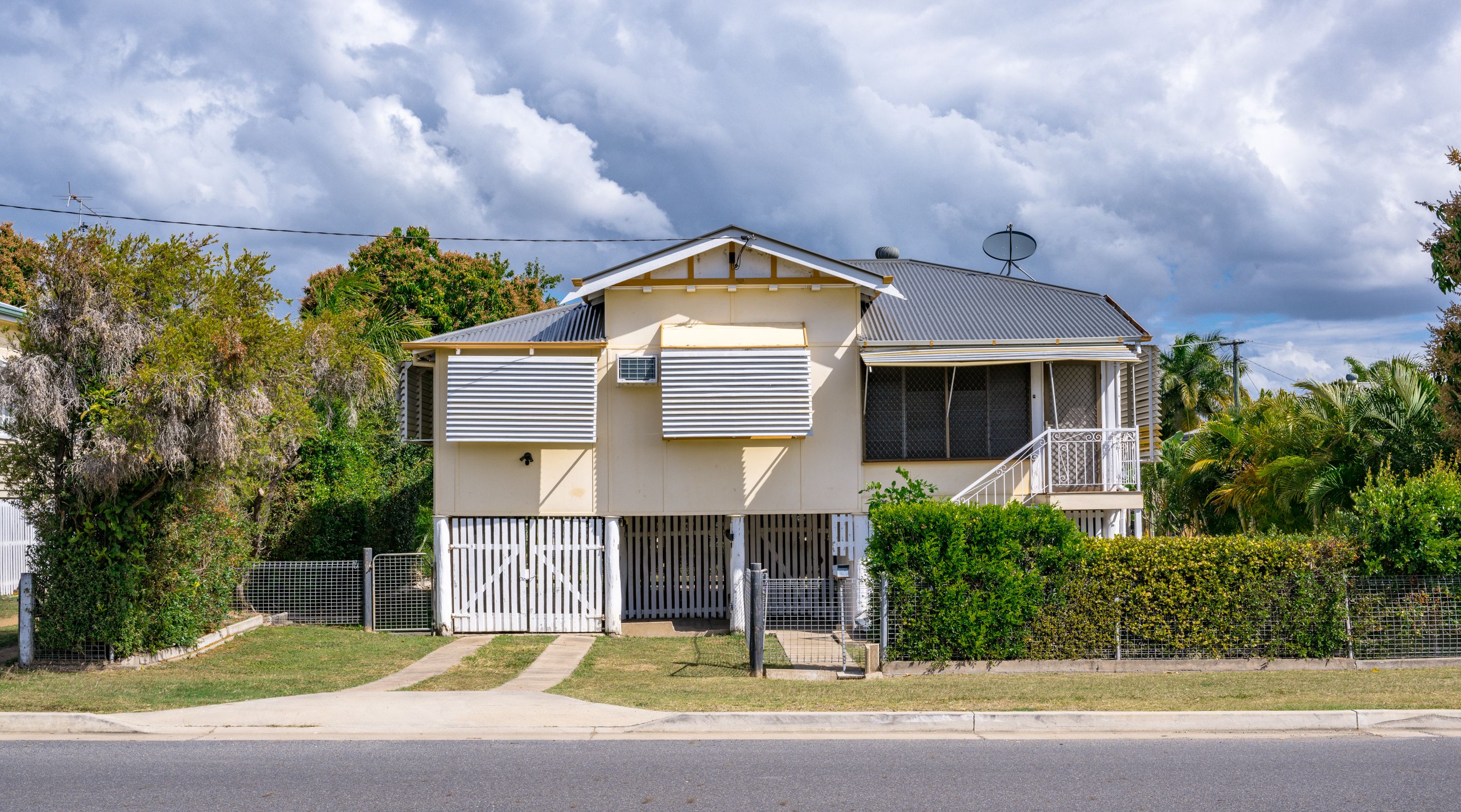 96 Sharples Street, Berserker, QLD 4701 - Leased House - Ray White ...