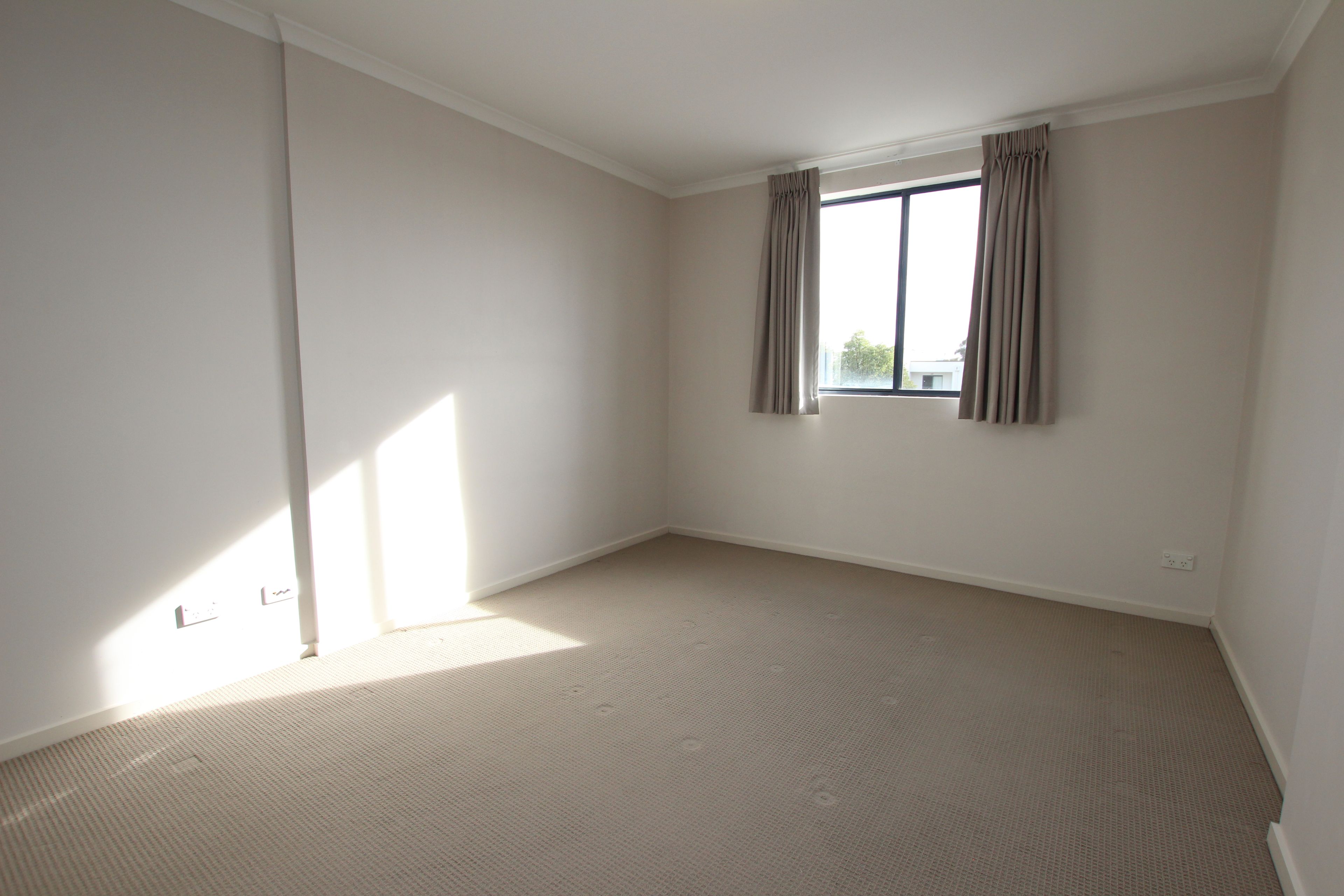 42C/21 Beissel Street, Belconnen, ACT 2617 - Apartment for Rent - Ray ...