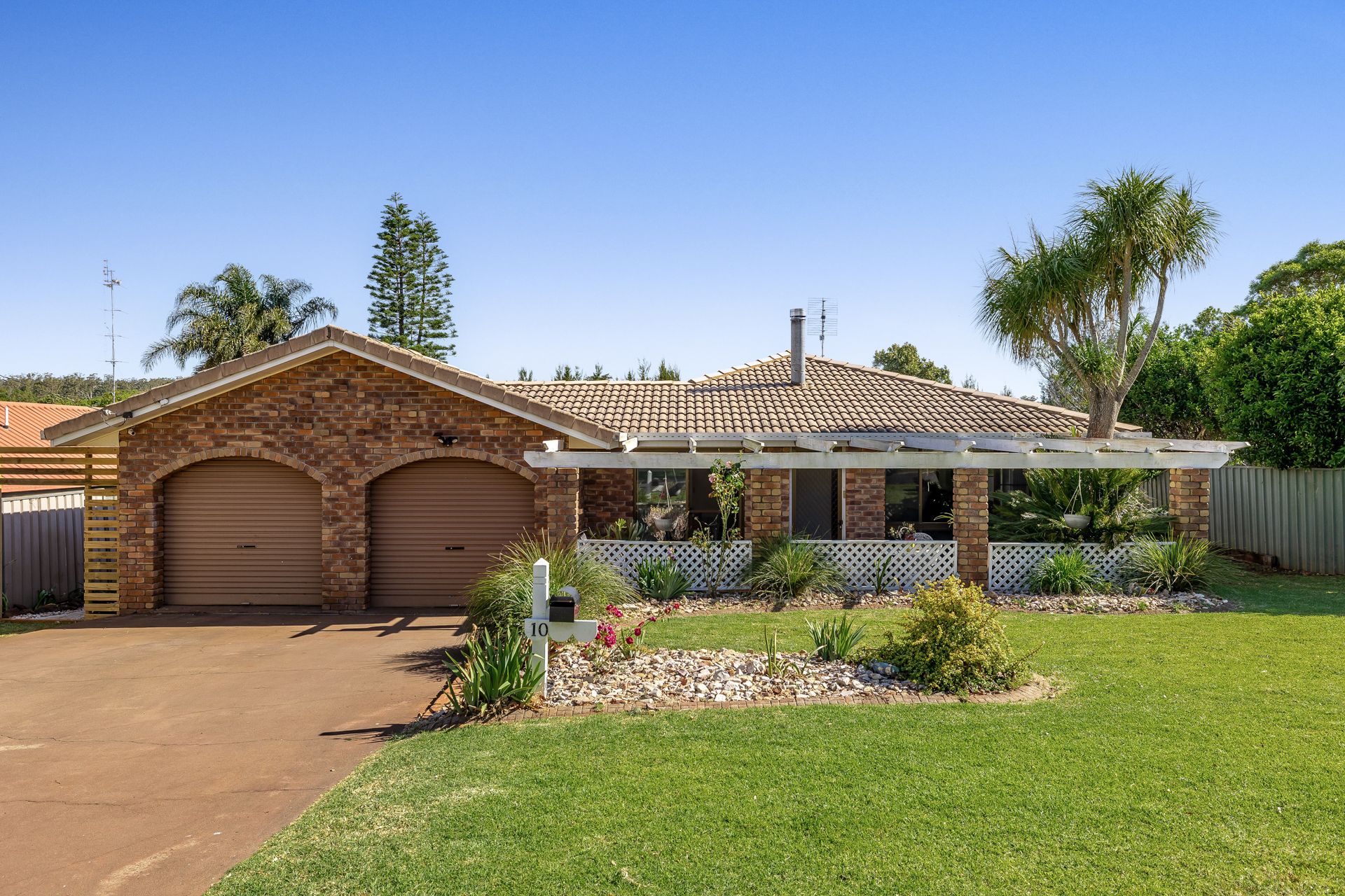 10 Agnes Street, Centenary Heights, QLD 4350 - Sold House - Ray White ...