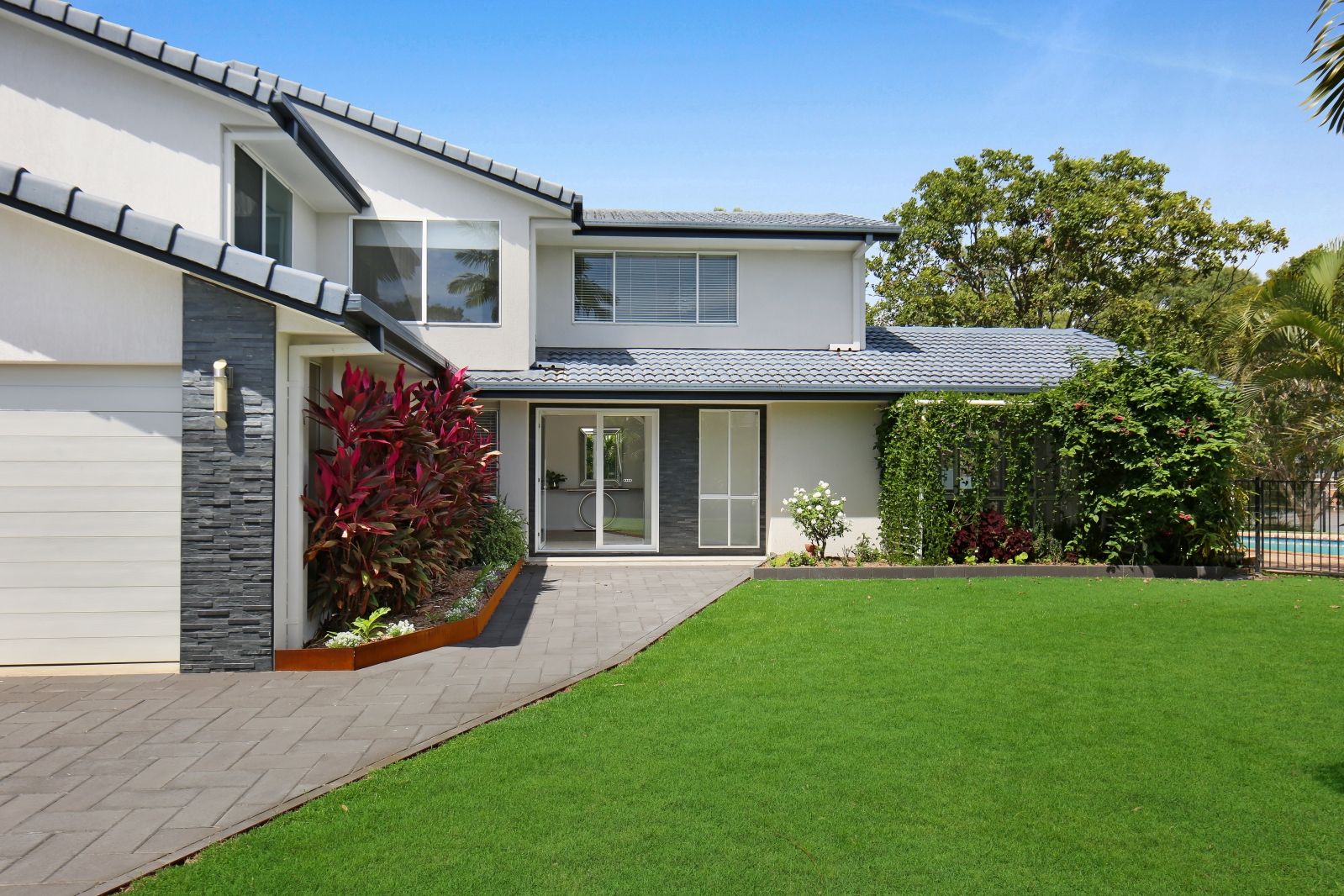 18 Blakehurst Place, Robina, QLD 4226 - Sold House - Ray White Robina