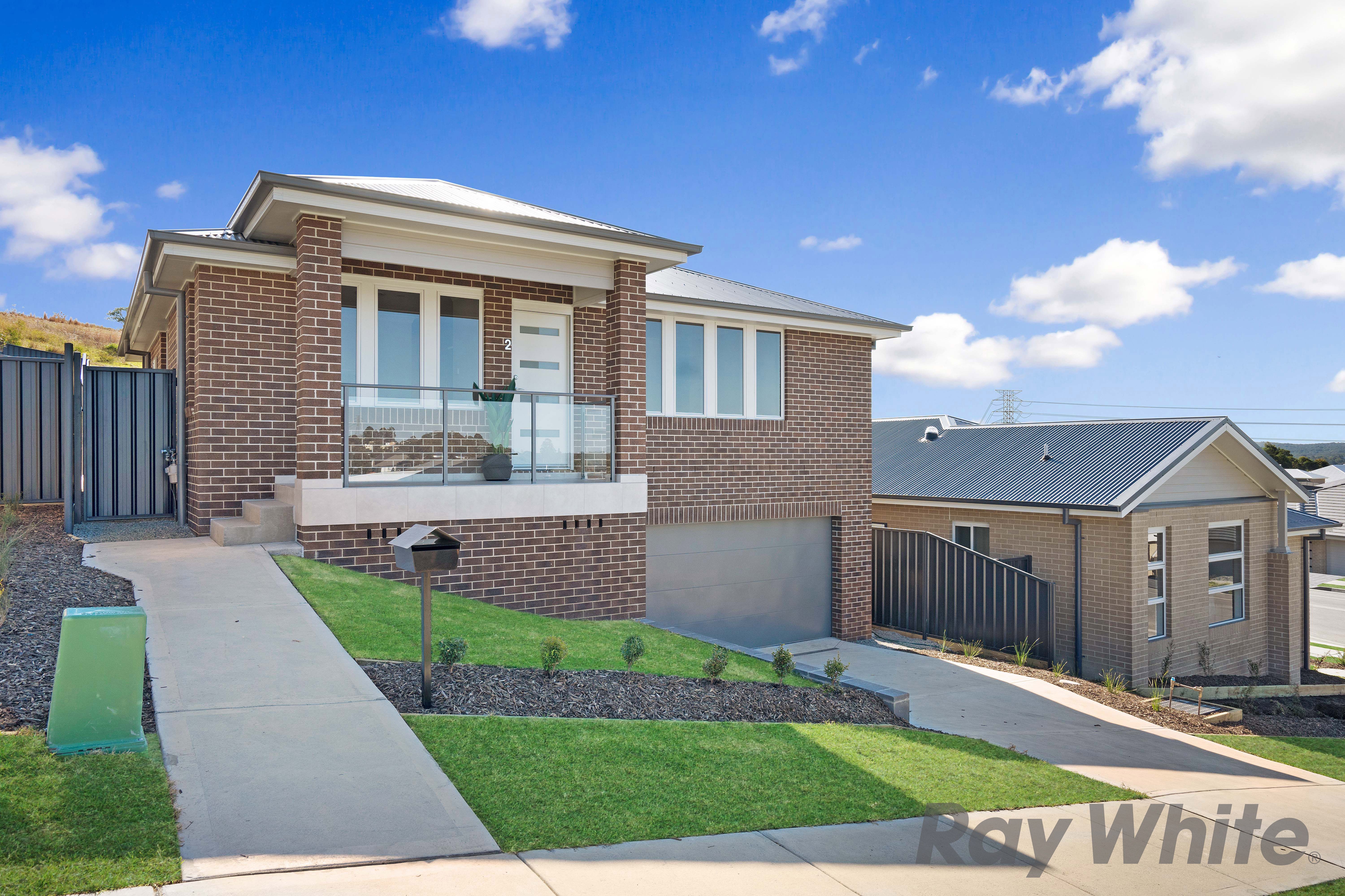 2 Kuraman Close, Macquarie Hills, NSW 2285 - Leased House - Ray White ...