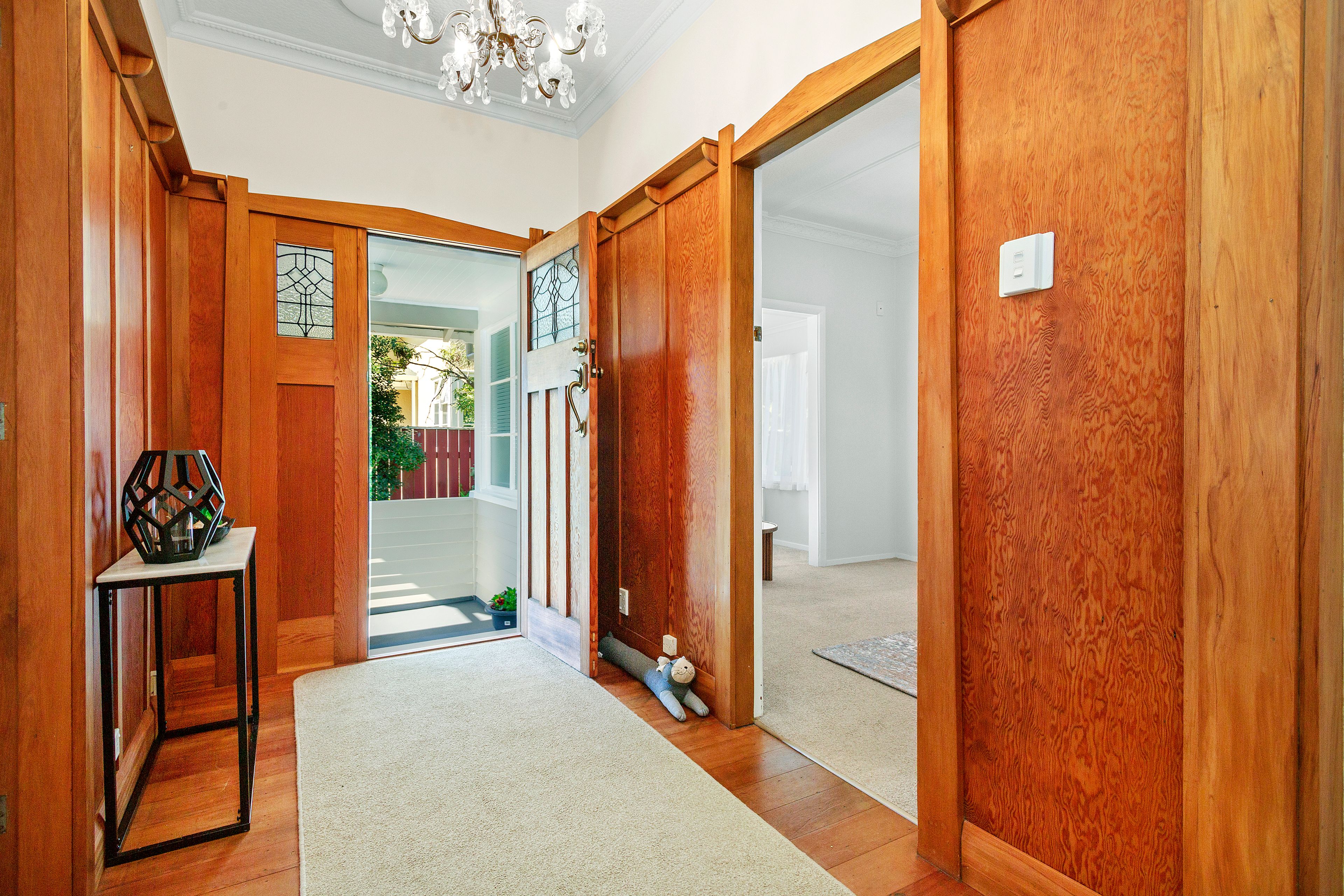 61 Wyndrum Avenue, Waterloo, Lower Hutt City 5011 - Sold House - Ray ...