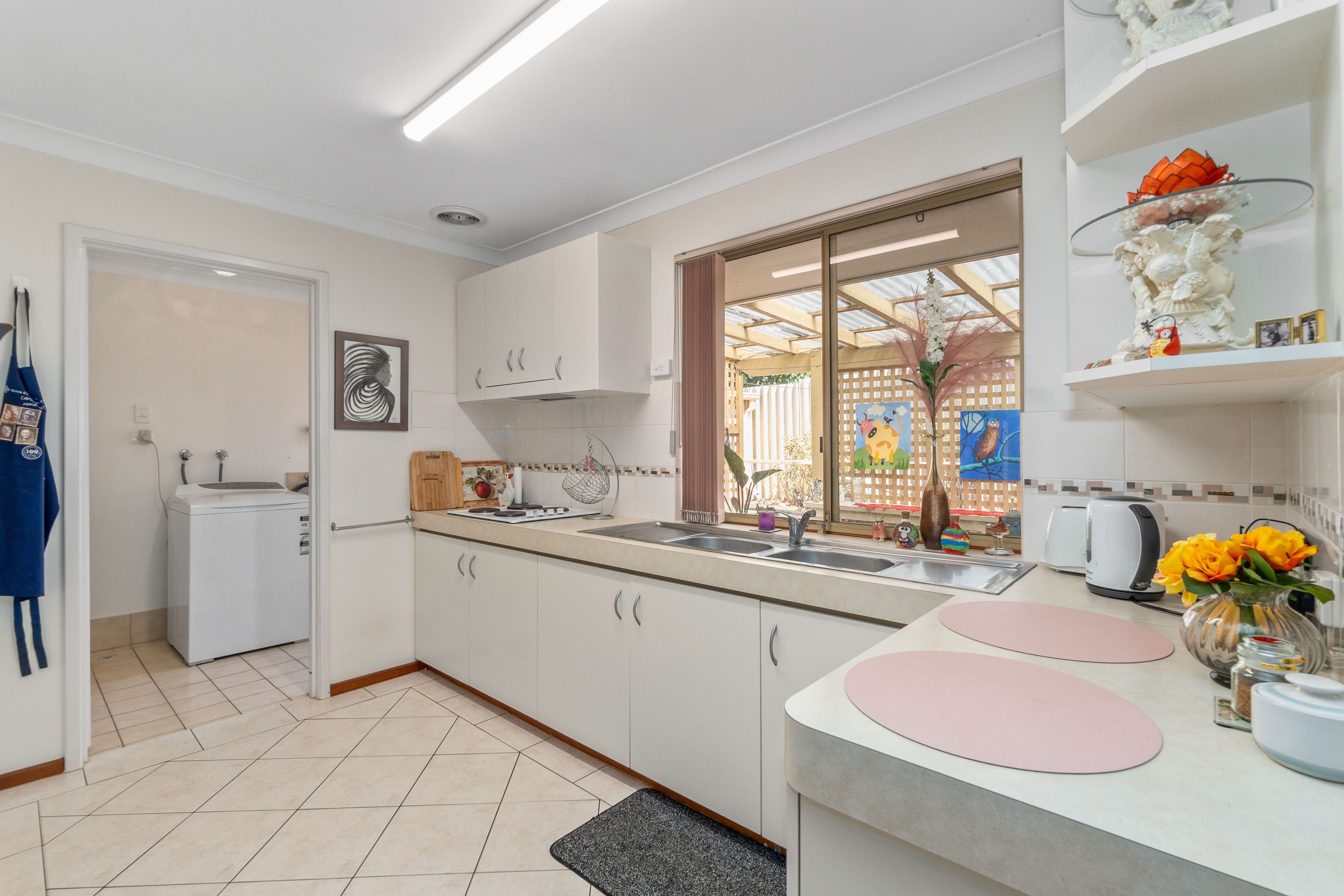 8/11 Mayer Close, Noranda, WA 6062 - Sold Villa - Ray White Whiteman ...