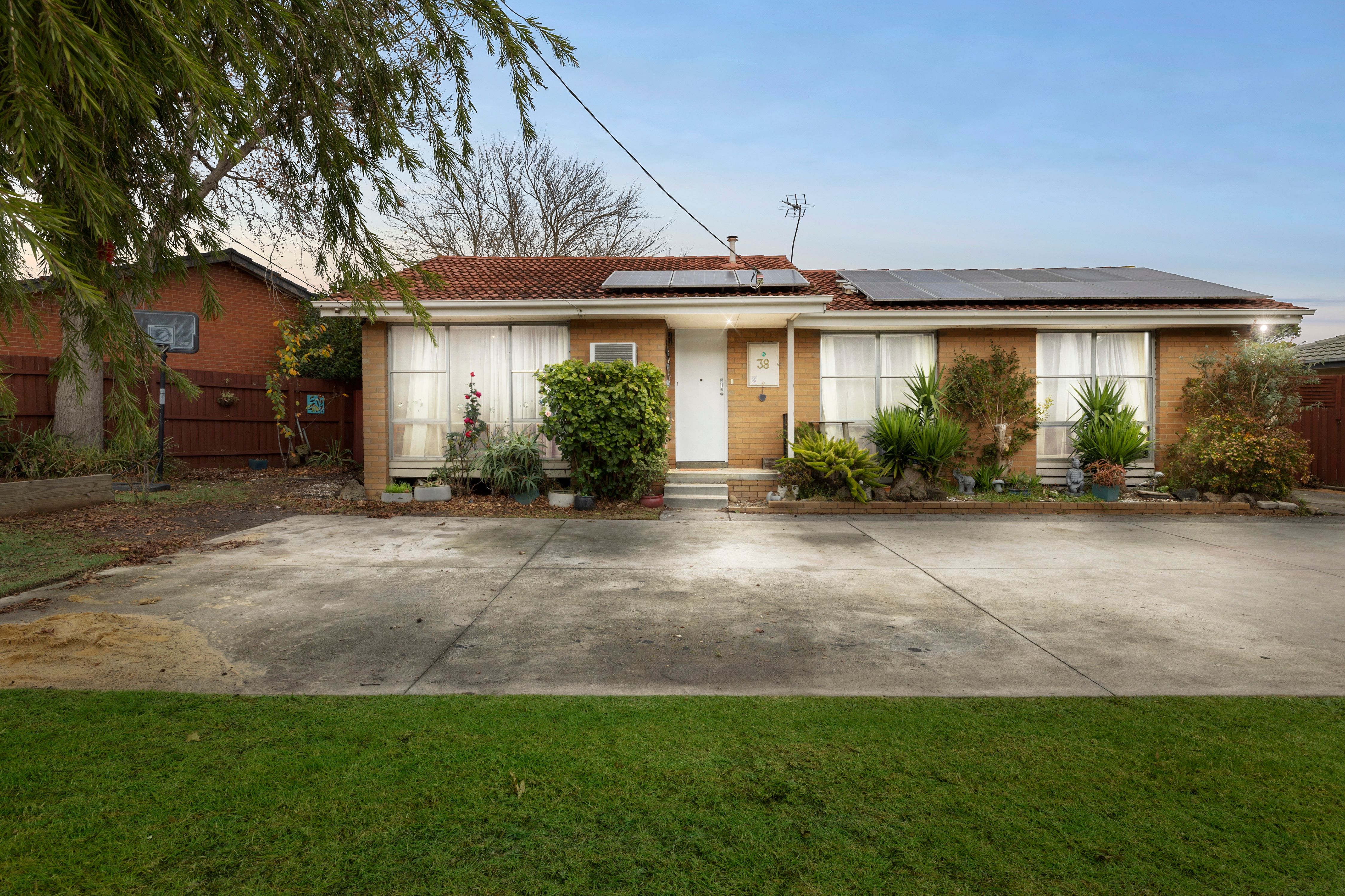 38 Ballarto Road, Frankston North, VIC 3200 - Sold House - Ray White ...