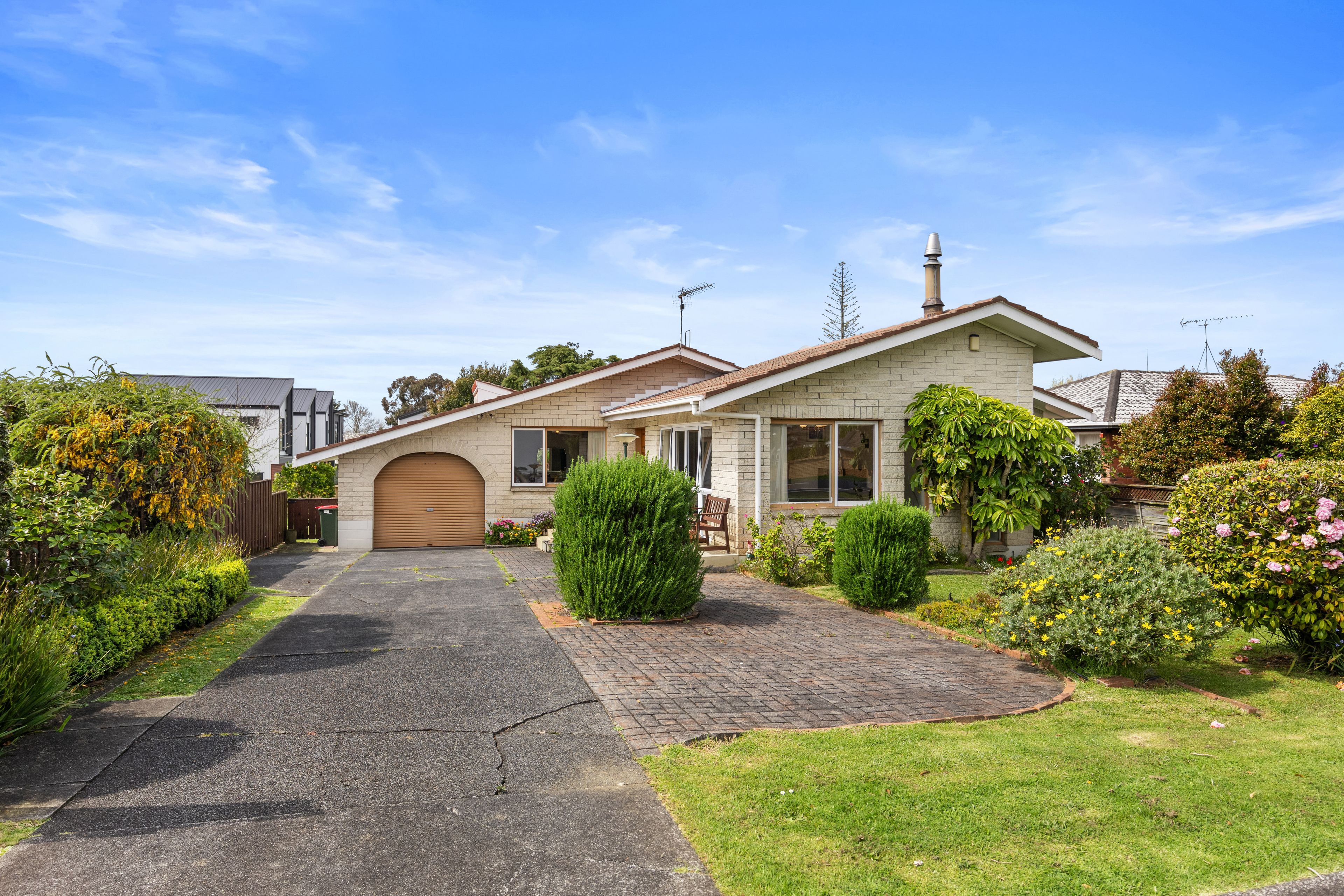80 Botany Road, Botany Downs, Manukau City 2014 - Sold House - Ray ...