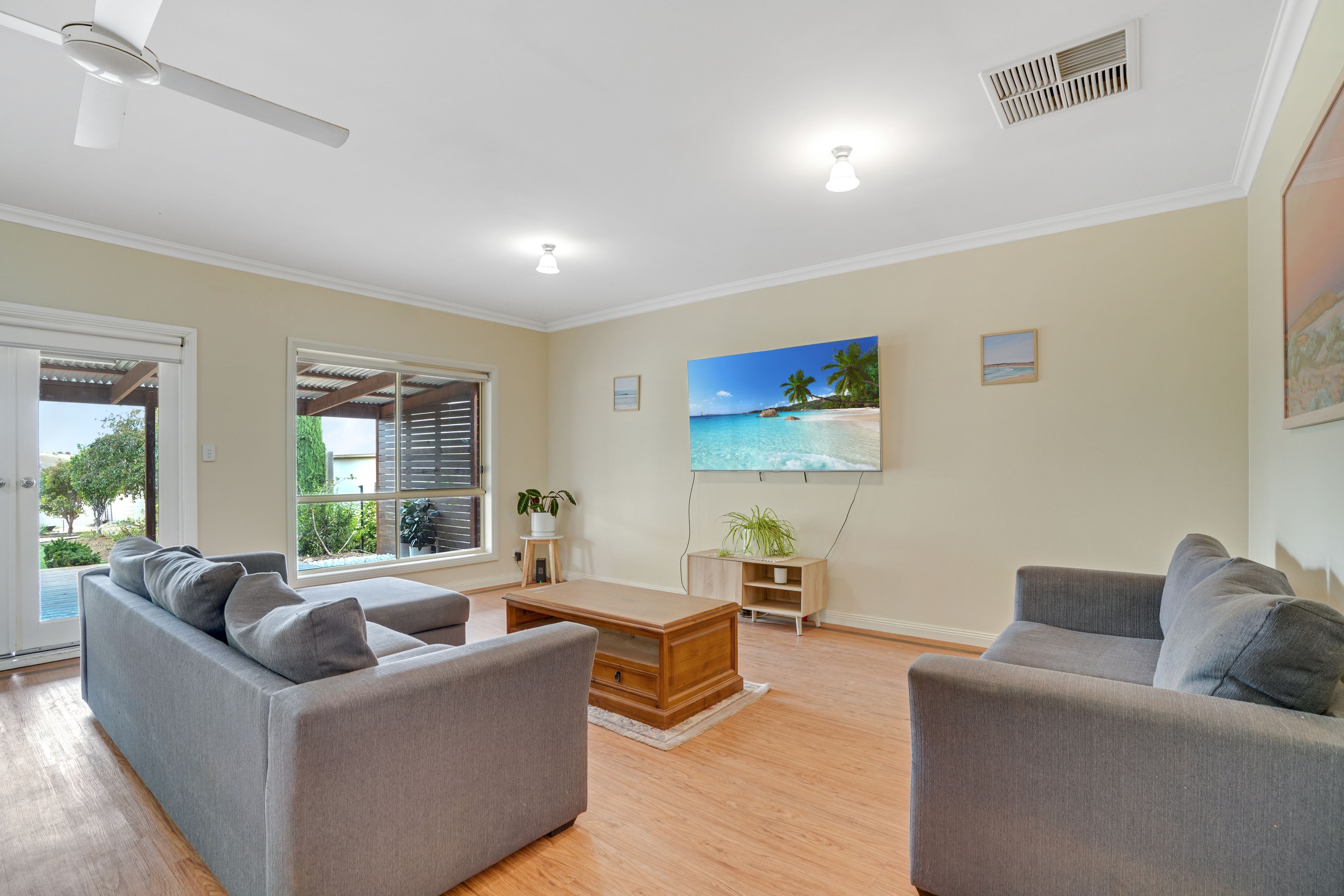 14 South Street,, Hamley Bridge, SA 5401 - Leased House - Ray White ...