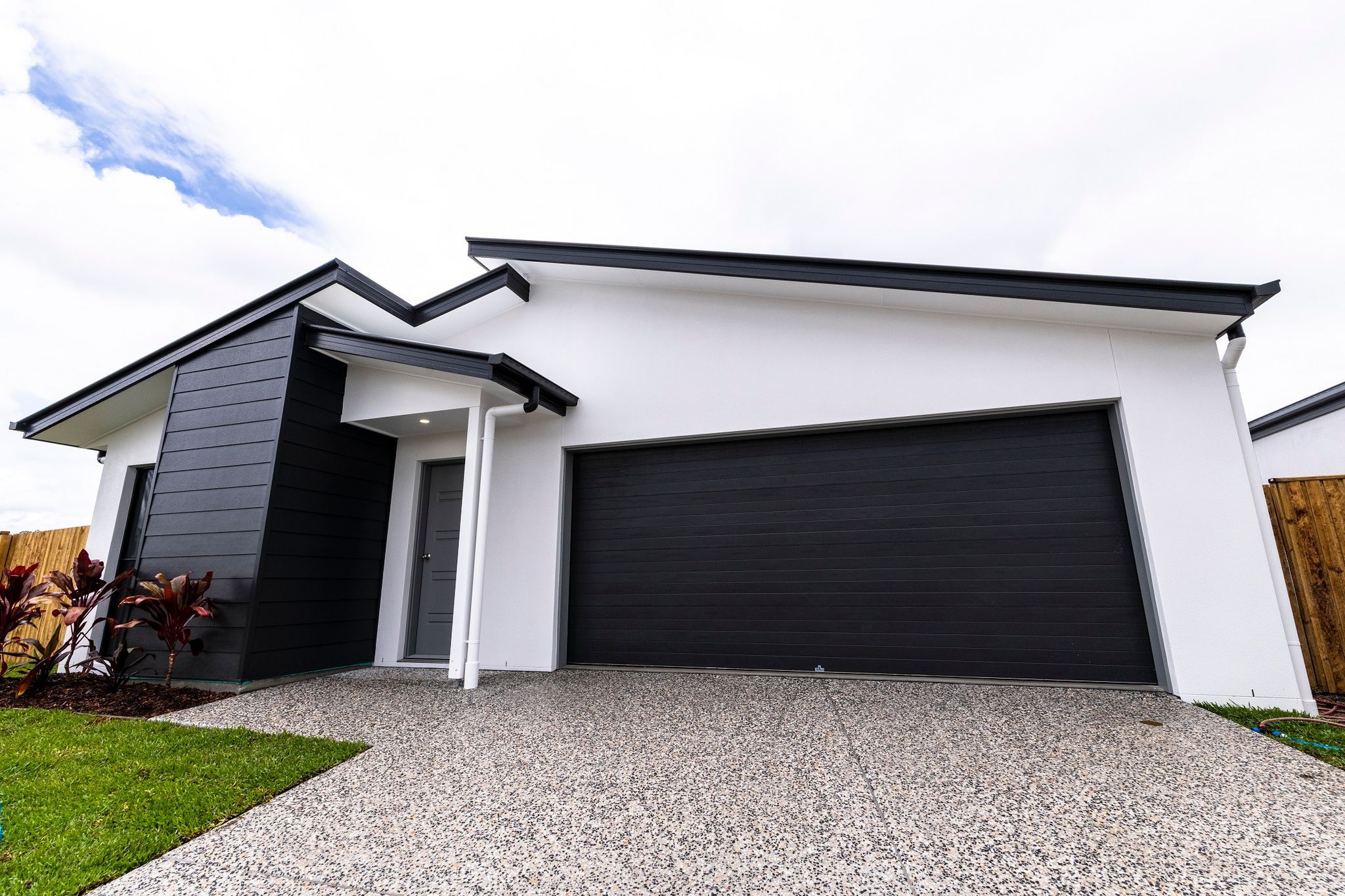 42 Flintwood Crescent, Palmview, QLD 4553 - House for Rent - Ray White ...