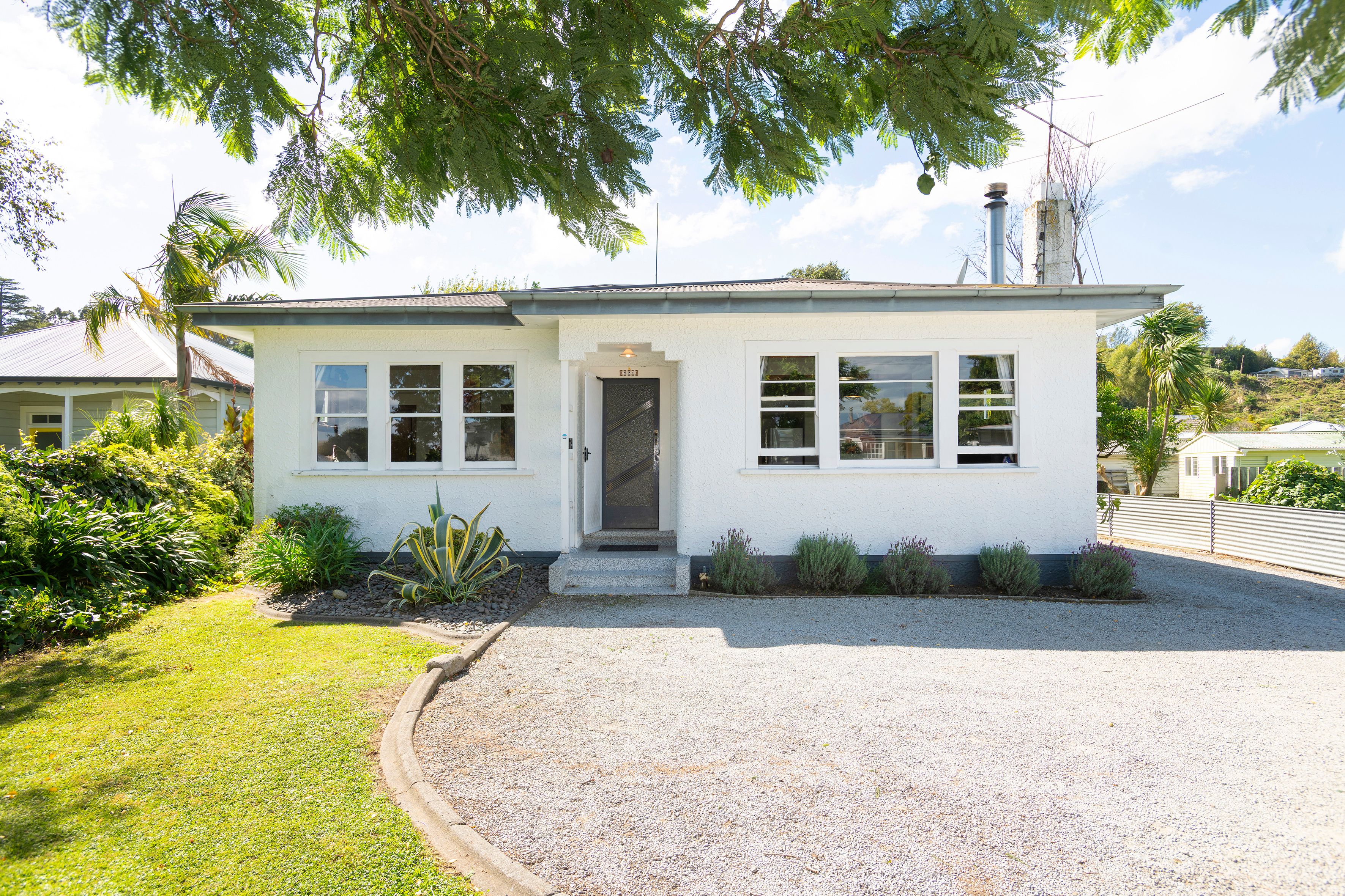 21 Perry Street, Mangapapa, Gisborne District 4010 - Sold House - Ray ...