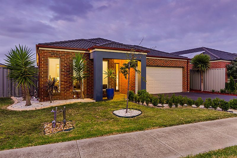 34 Thurvaston Crescent, Cranbourne East, VIC 3977 - House for Rent ...
