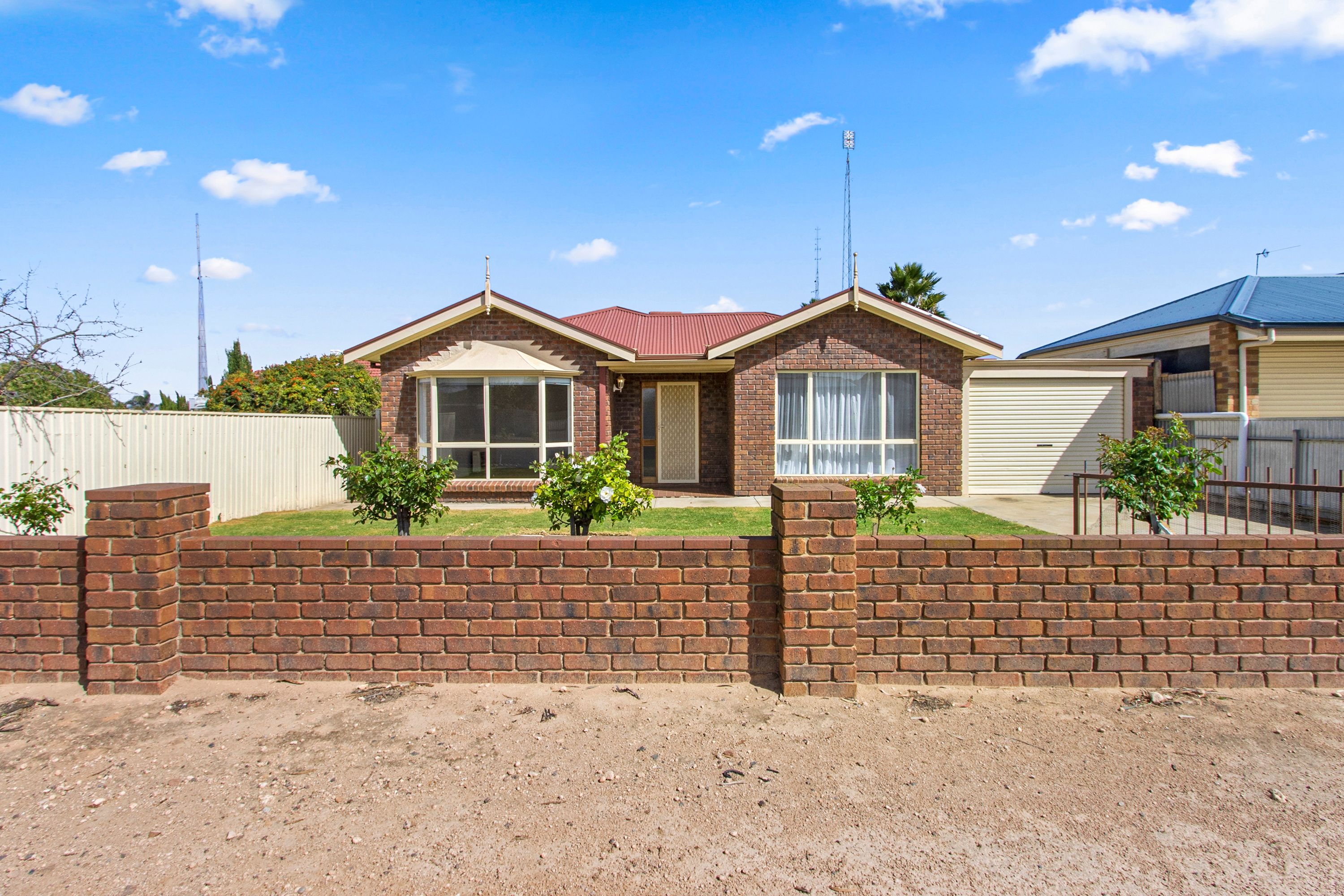 26A Scotland Street, Wallaroo, SA 5556 - Sold House - Ray White Yorke ...