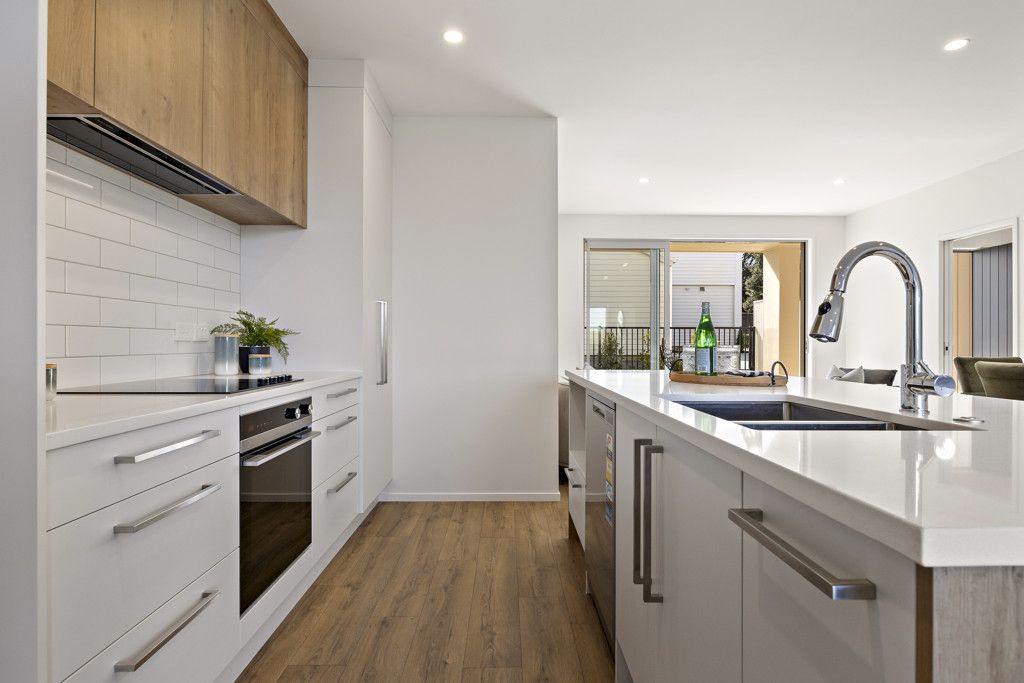 195 West Tamaki Road, Glen Innes, Auckland City 1072 - Sold House - Ray ...