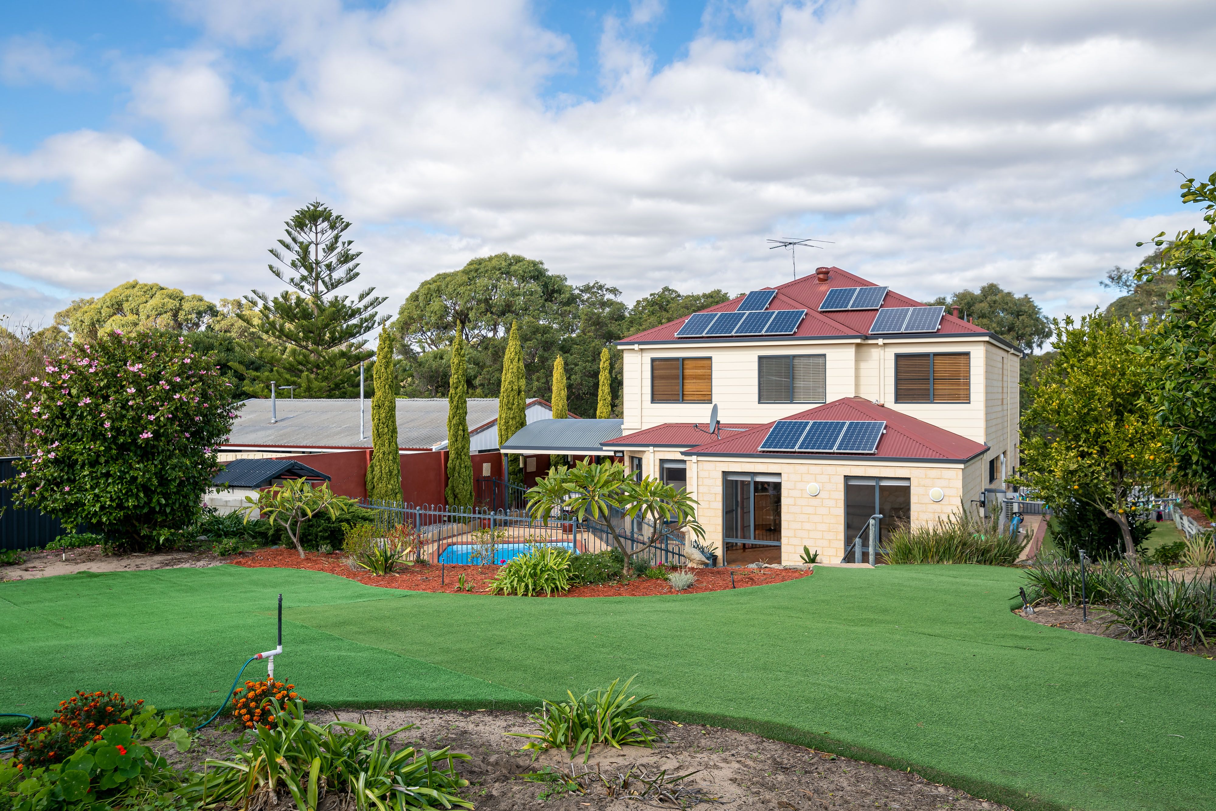 55 Mary Street, Watermans Bay, WA 6020 - Sold House - Ray White Keevers ...