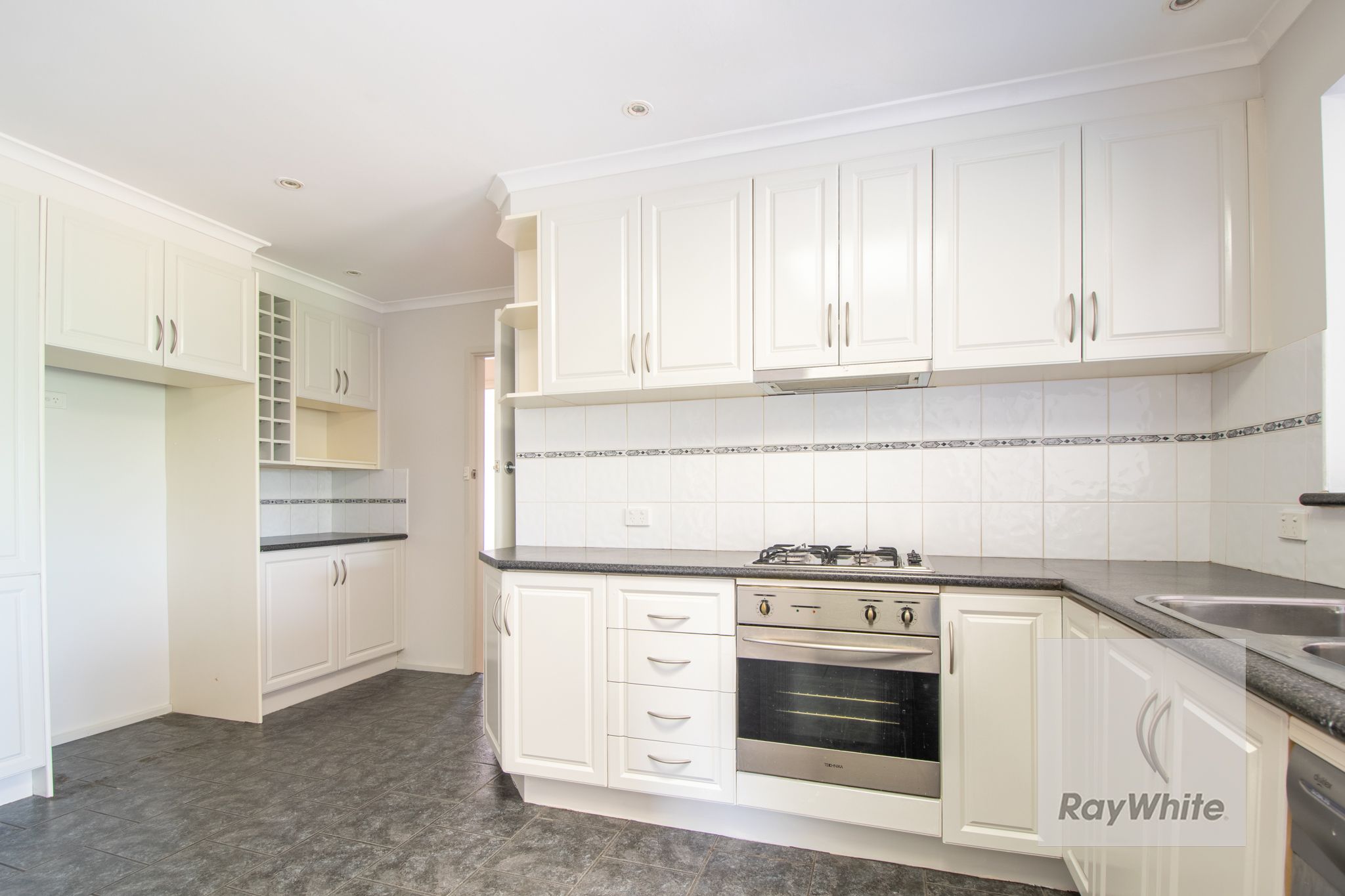 106 Cameron Parade, Bundoora, VIC 3083 - Leased House - Ray White Bundoora