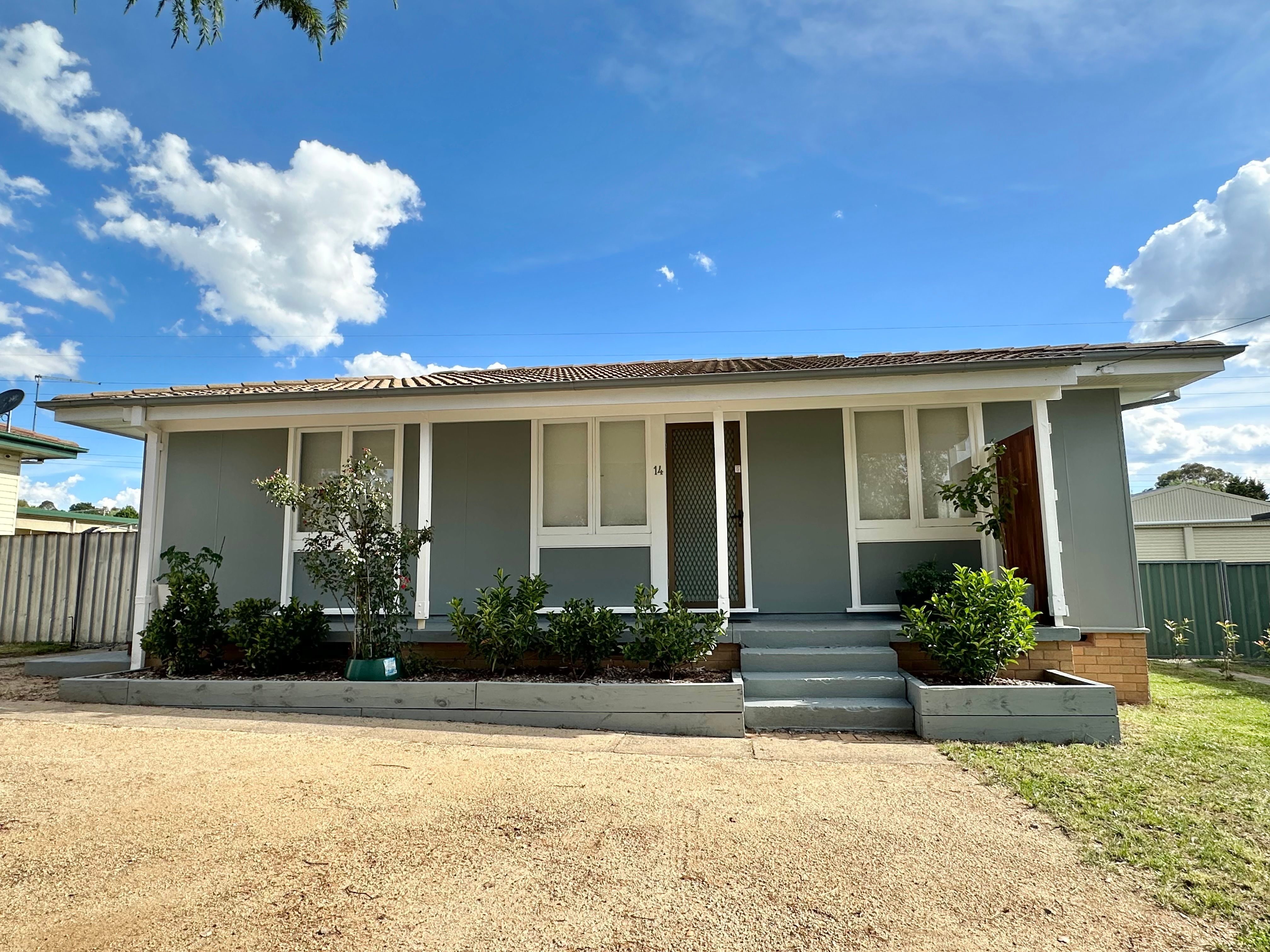 14 Algona Crescent, Orange, NSW 2800 - Leased House - Ray White Orange ...