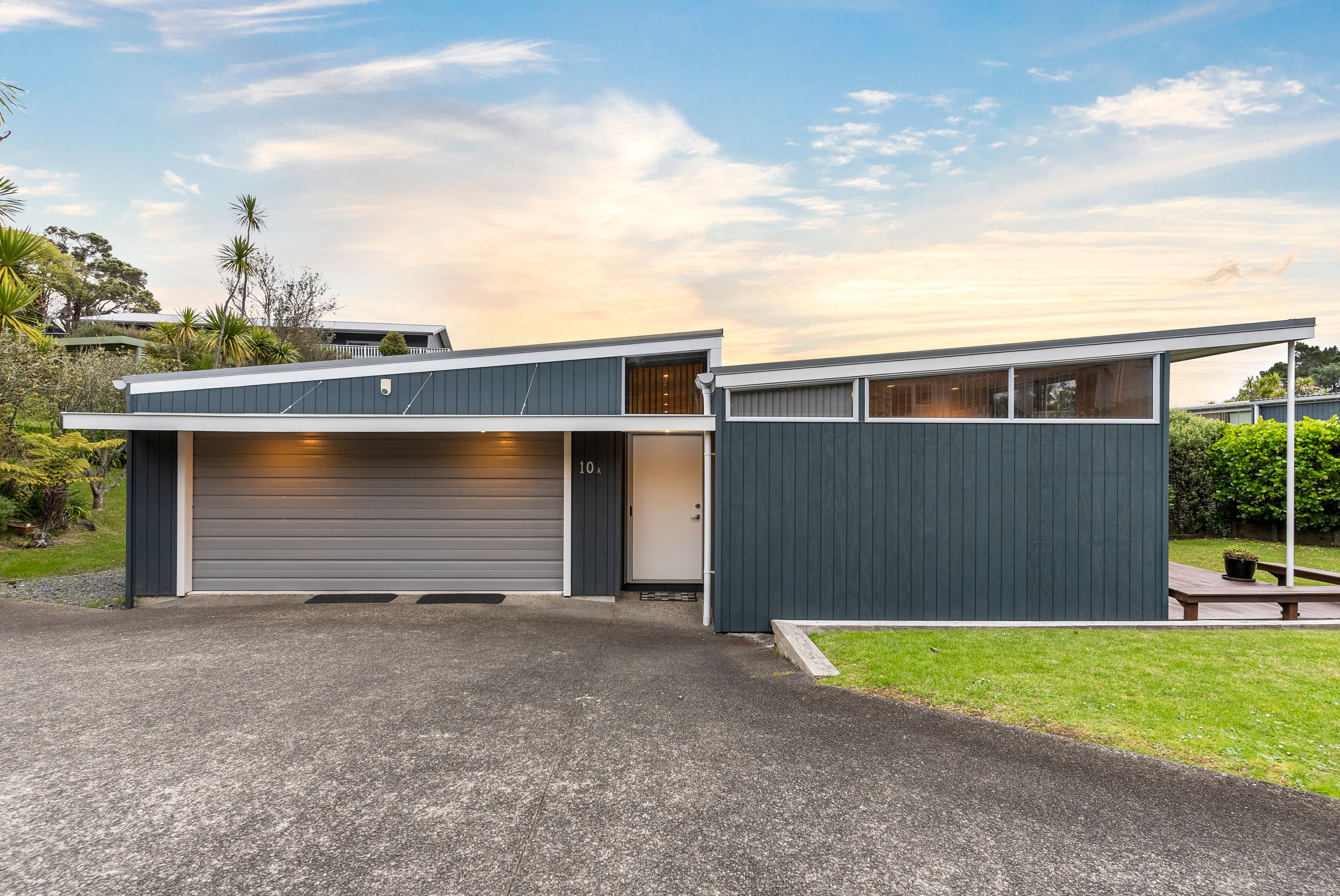 10A Sunnynook Road, Sunnynook, North Shore City 0620 - Sold House - Ray ...