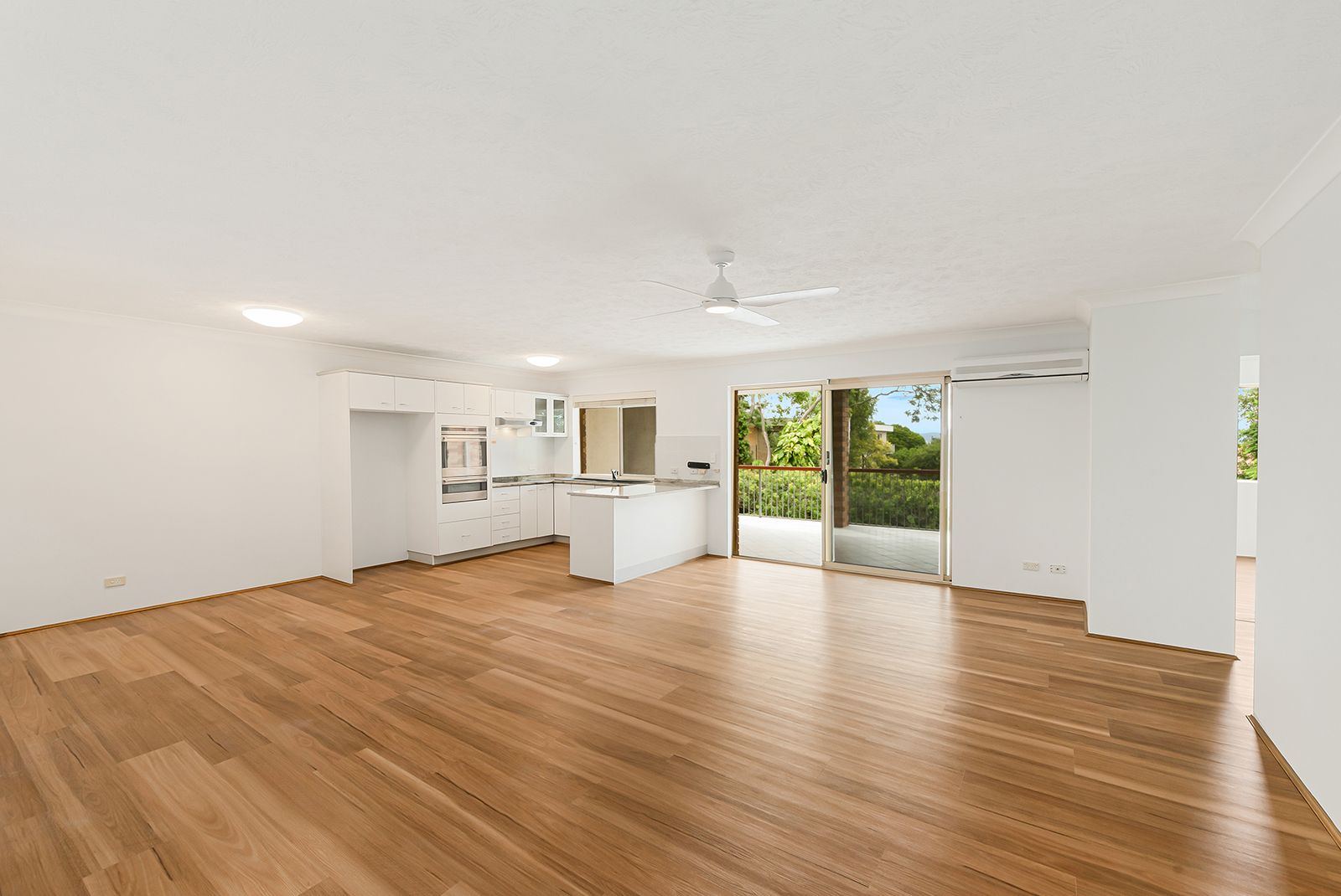 4/37 Crump Street, Holland Park West, QLD 4121 - Leased Unit - Ray ...