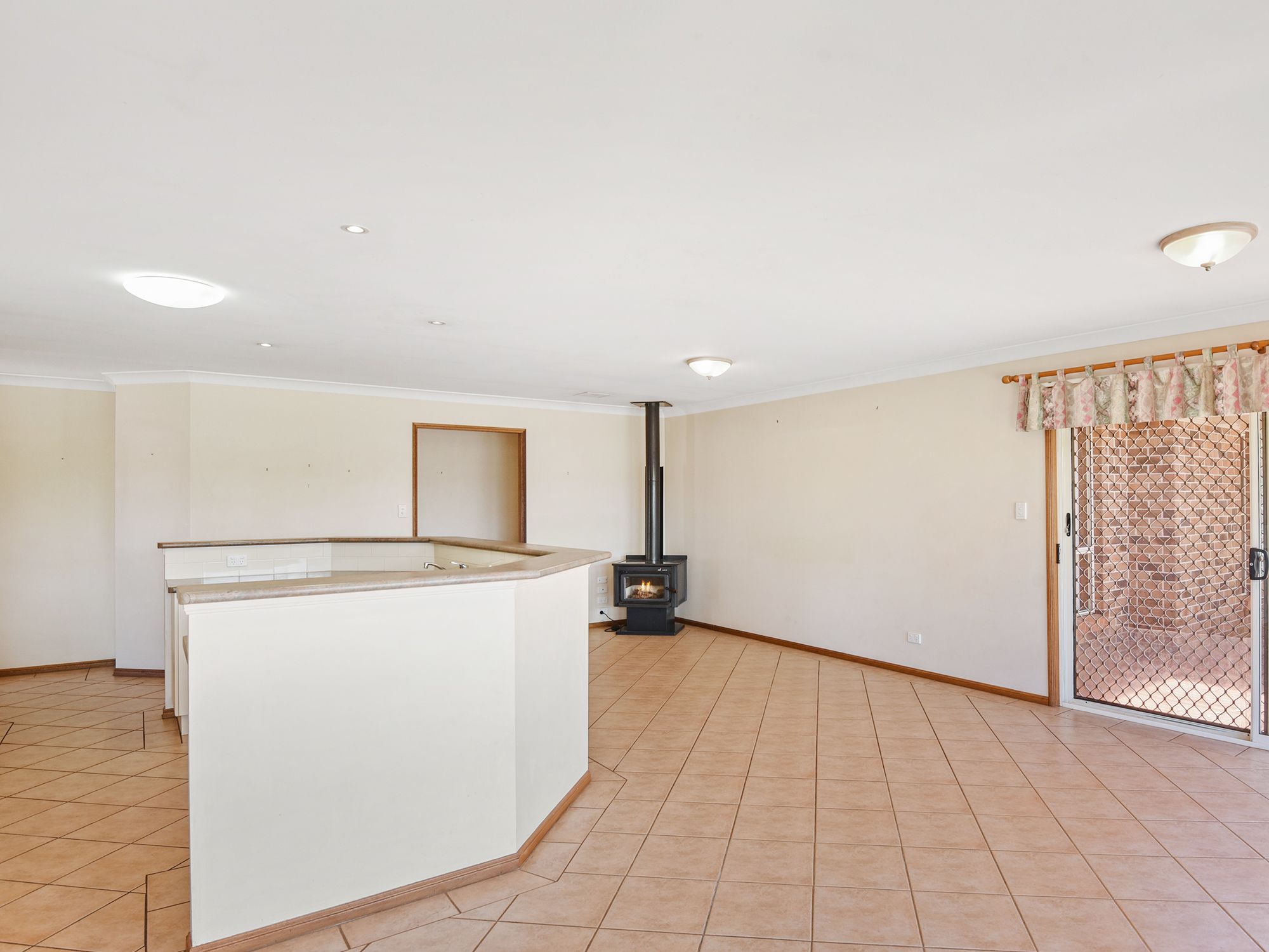 3 Emerald Court, Middle Ridge, QLD 4350 - Leased House - Ray White ...
