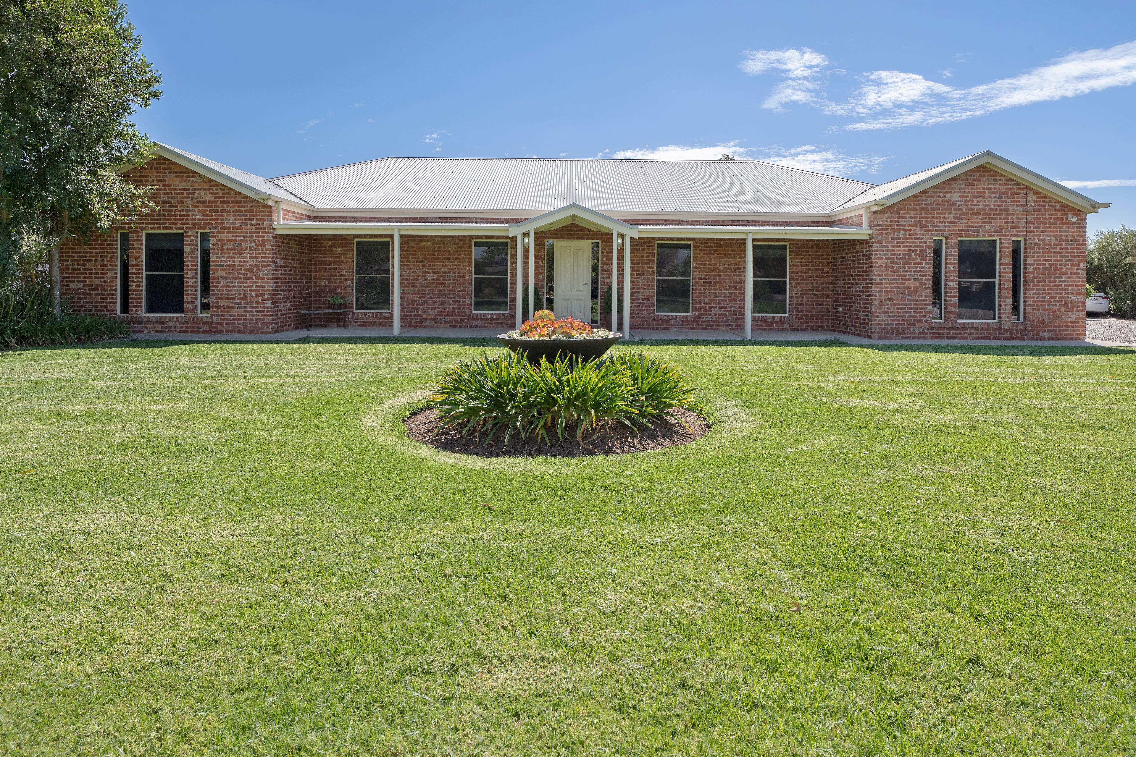 6 Hocking Drive, Swan Hill, VIC 3585 - Sold House - Ray White Swan Hill
