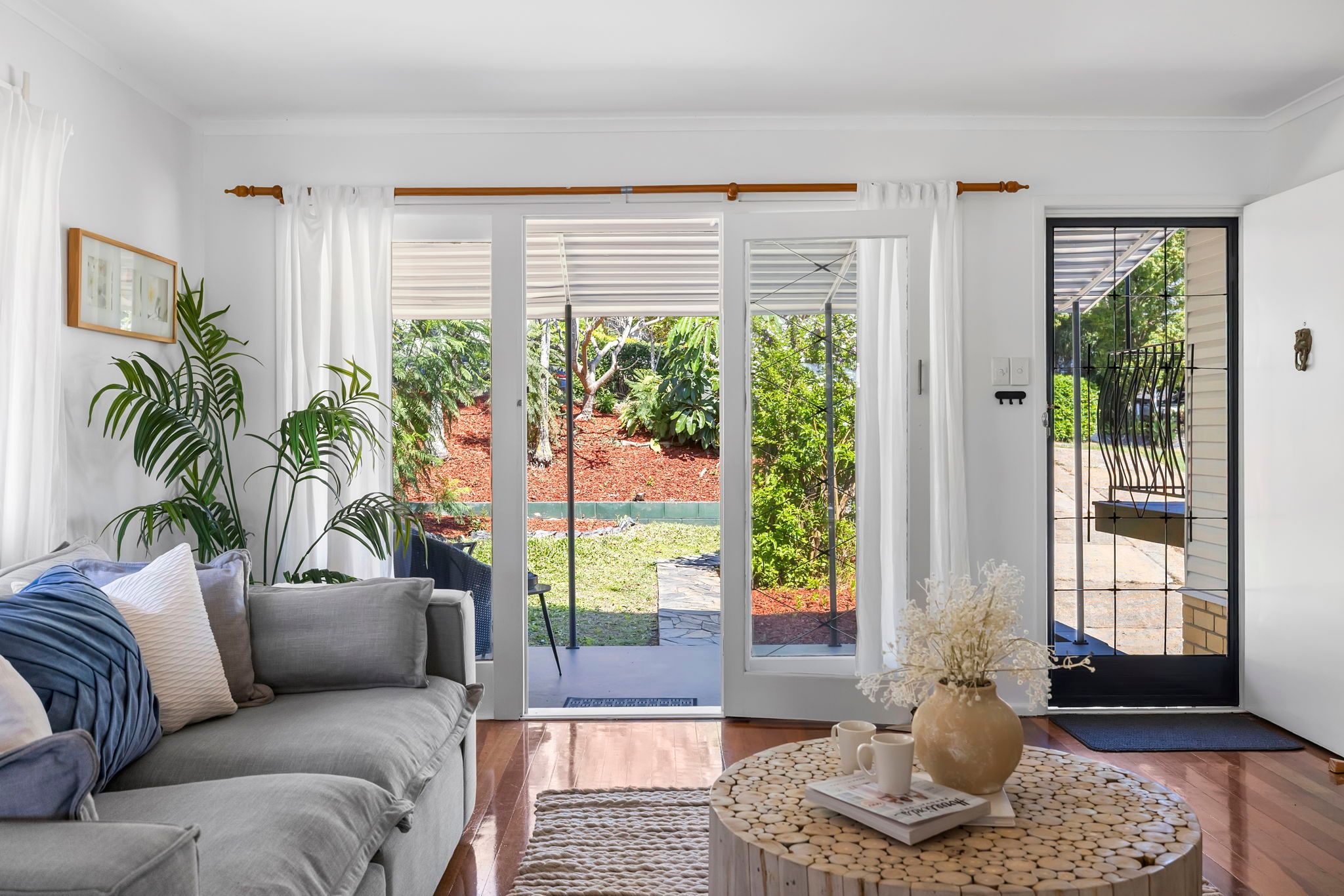 137 Dunbar Street, Mount Gravatt East, QLD 4122 - Sold House - Ray ...
