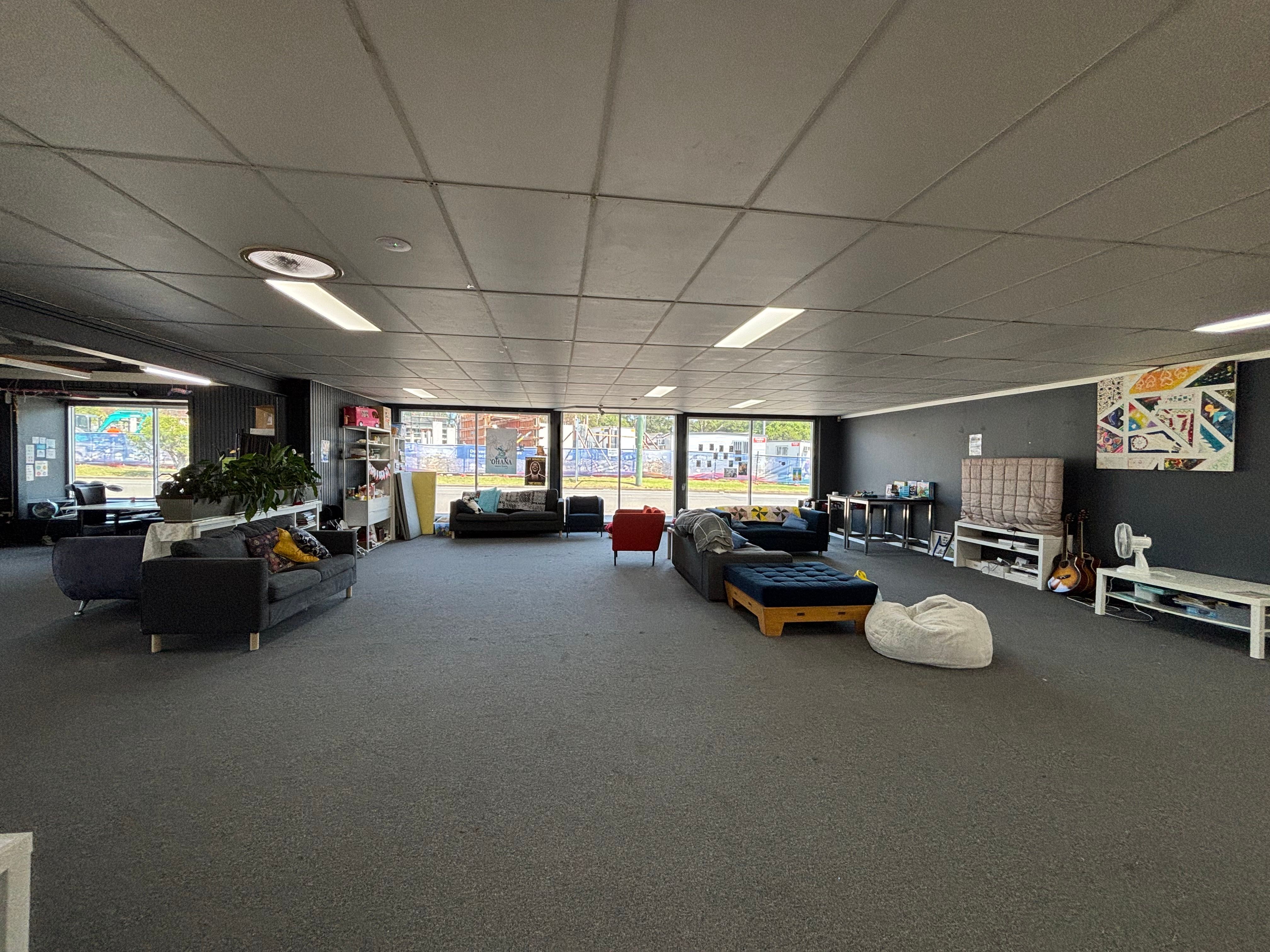 2/8 Worthington Way, Bomaderry, NSW 2541 - Offices for Lease - Ray ...