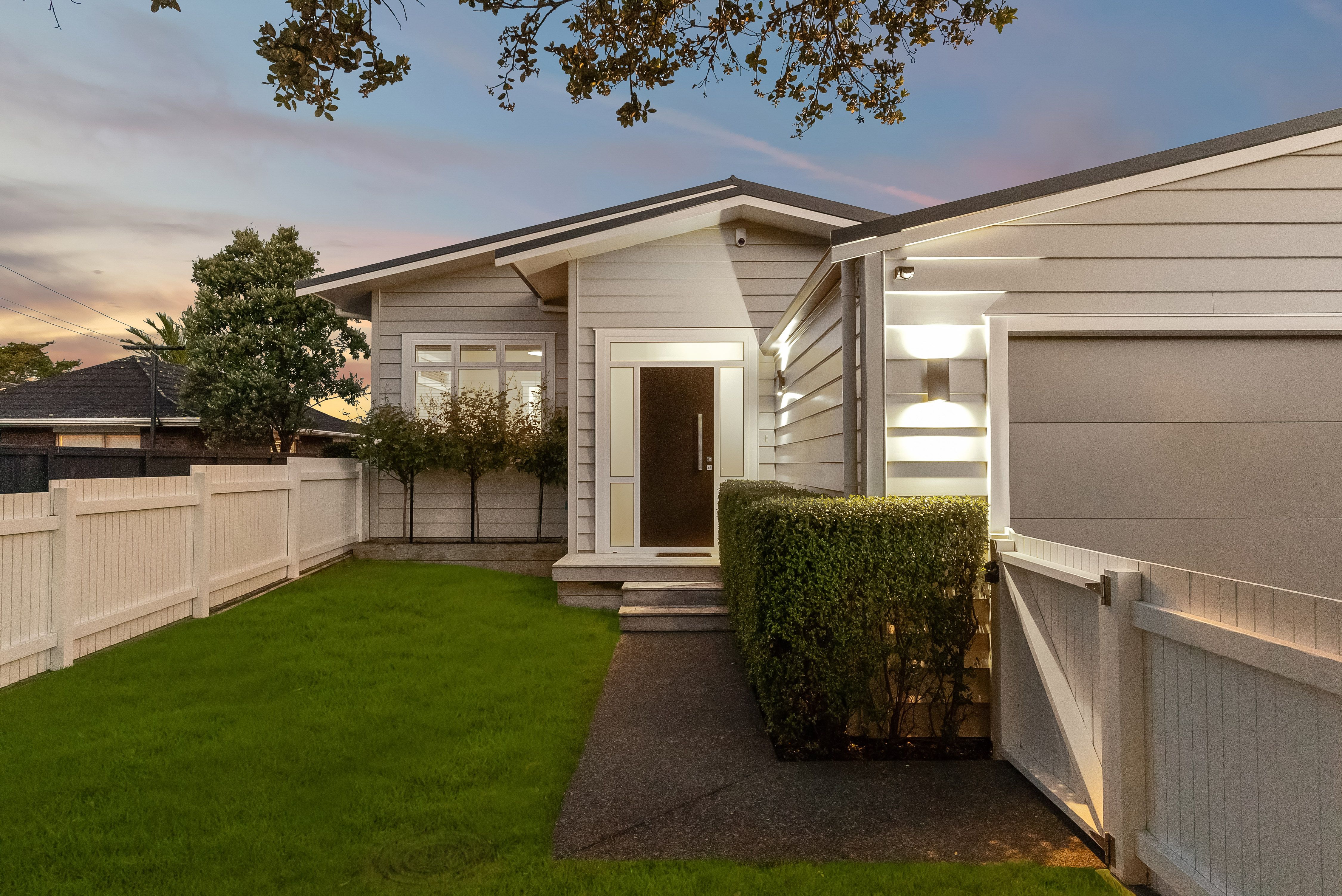 16 Garland Road, Greenlane, Auckland City 1051 - Sold House - Ray White ...