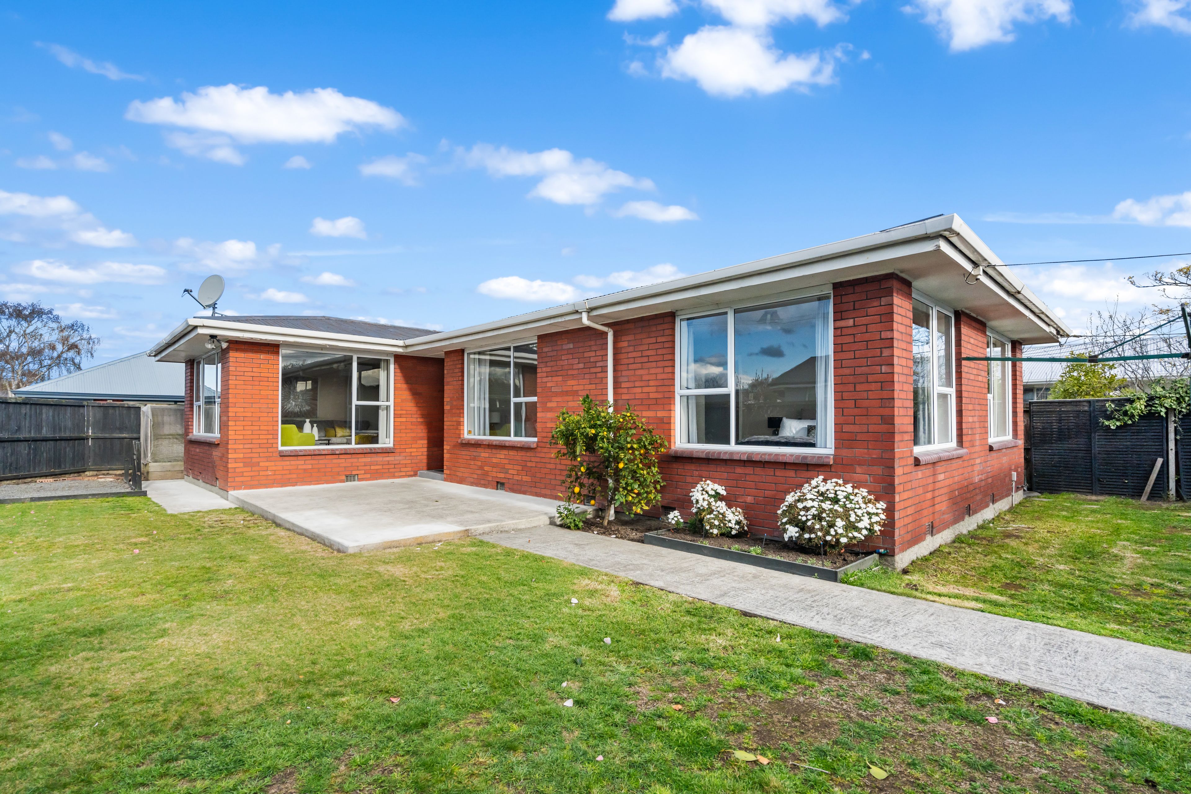 1/12 Carlsen Street, Burwood, Christchurch City 8061 - Sold House - Ray ...