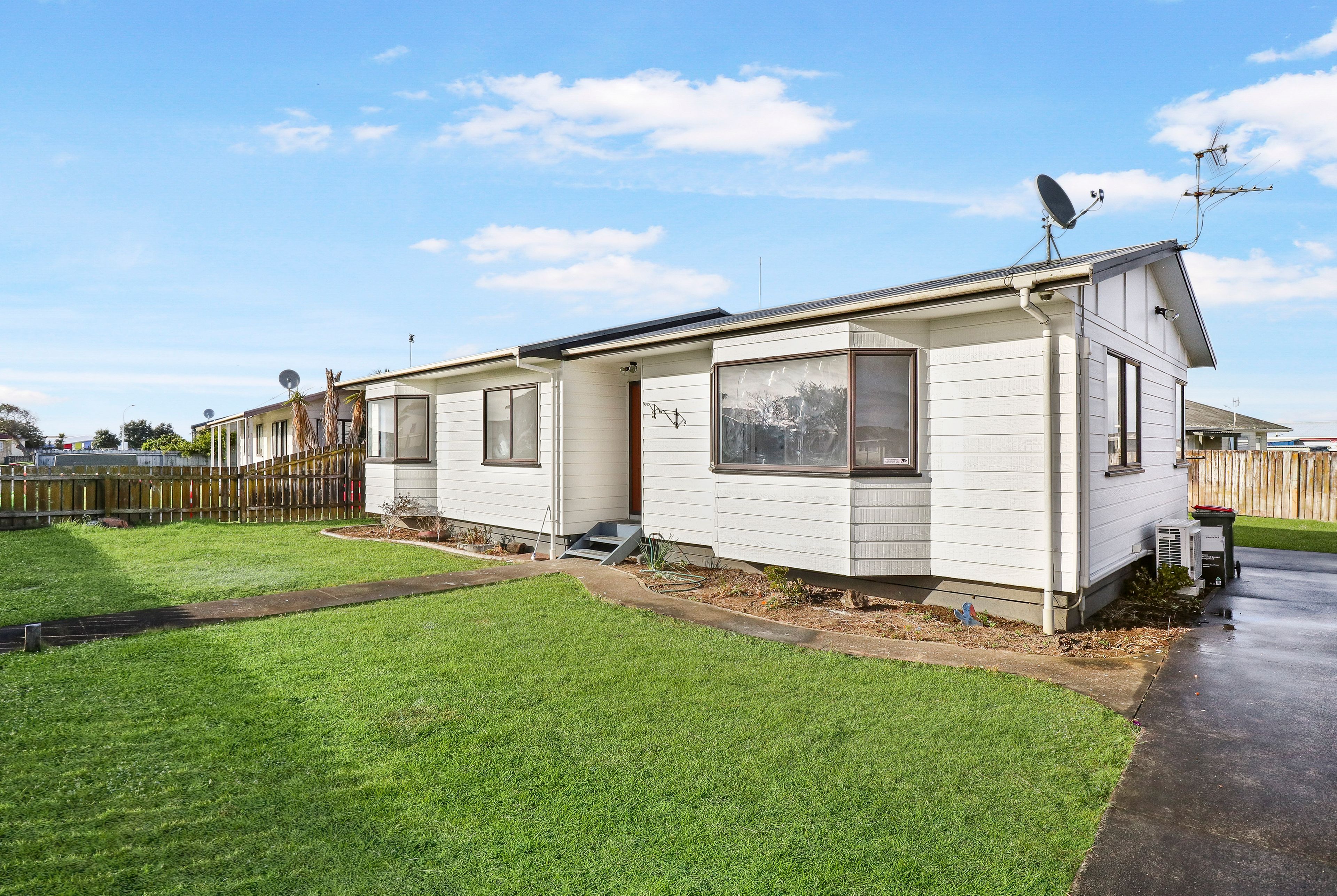 86 Maplesden Drive, Clendon Park, Manukau City 2103 - House for Rent ...