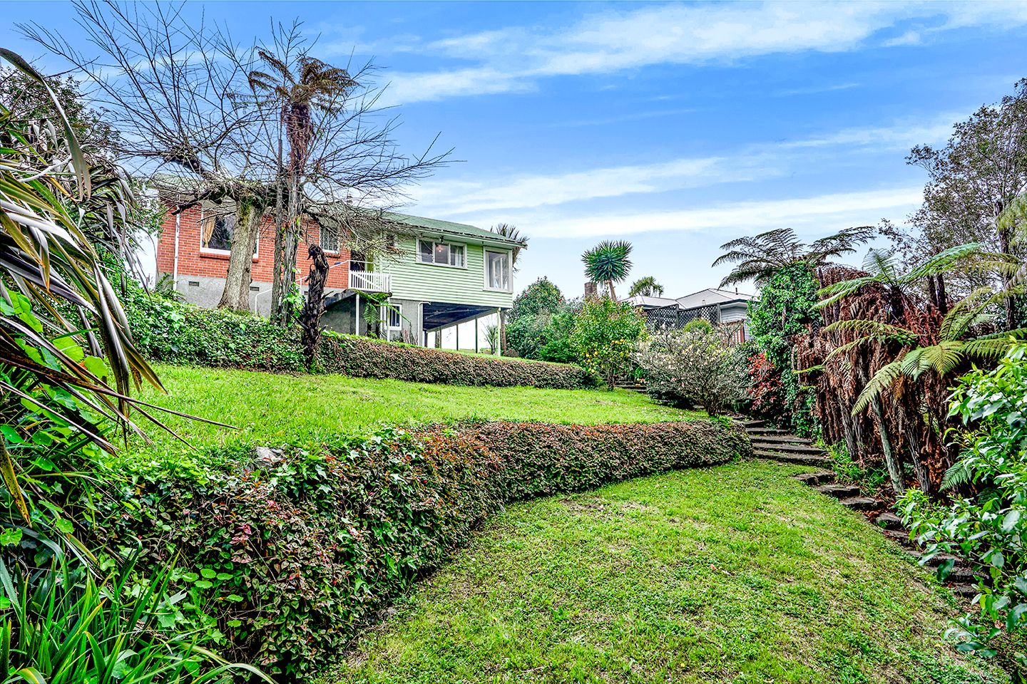 194 Dinsdale Road, Dinsdale, Hamilton City 3204 - Sold House - Ray ...