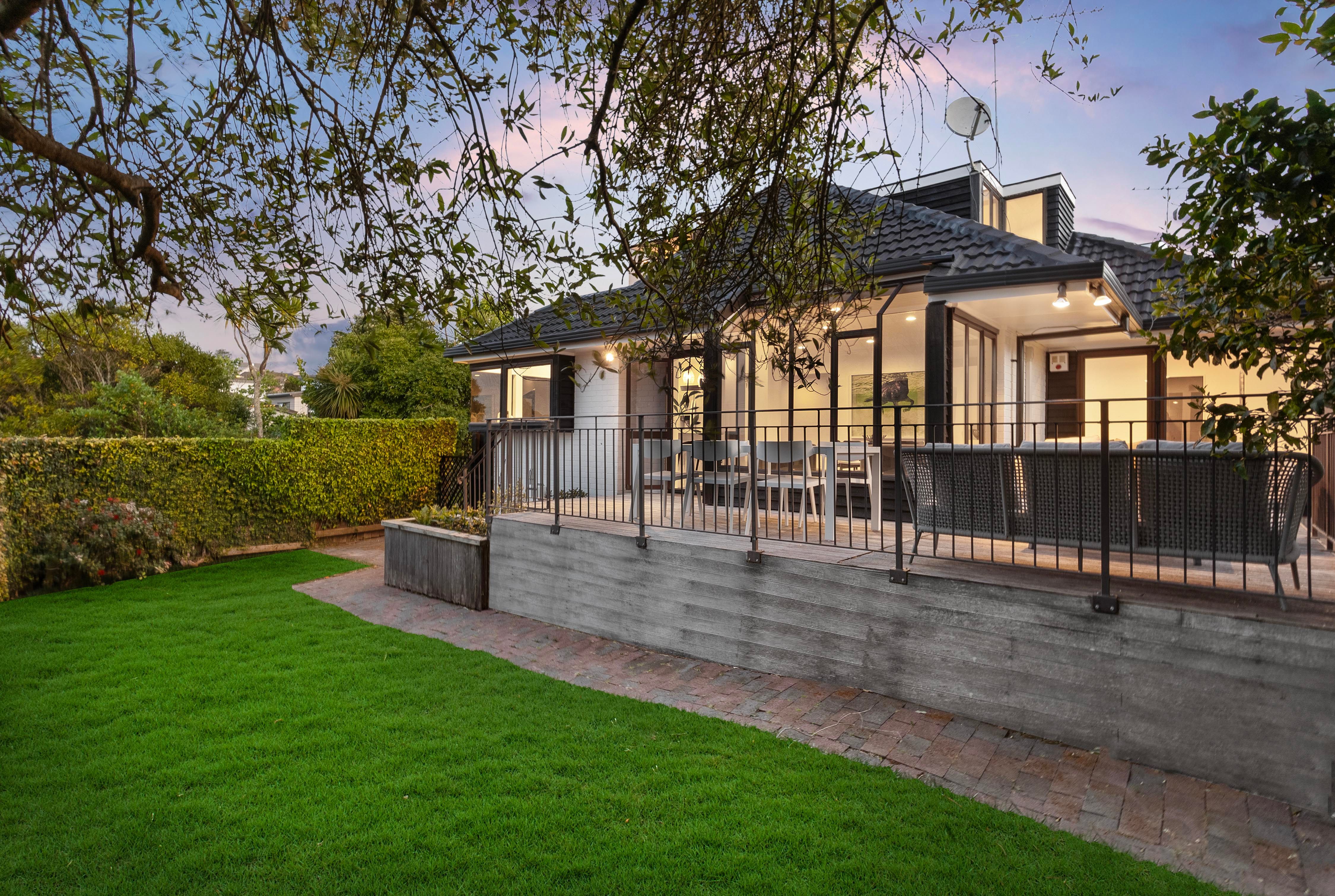 21 Rutherford Terrace, Meadowbank, – Home For Sale • Ray White New Zealand