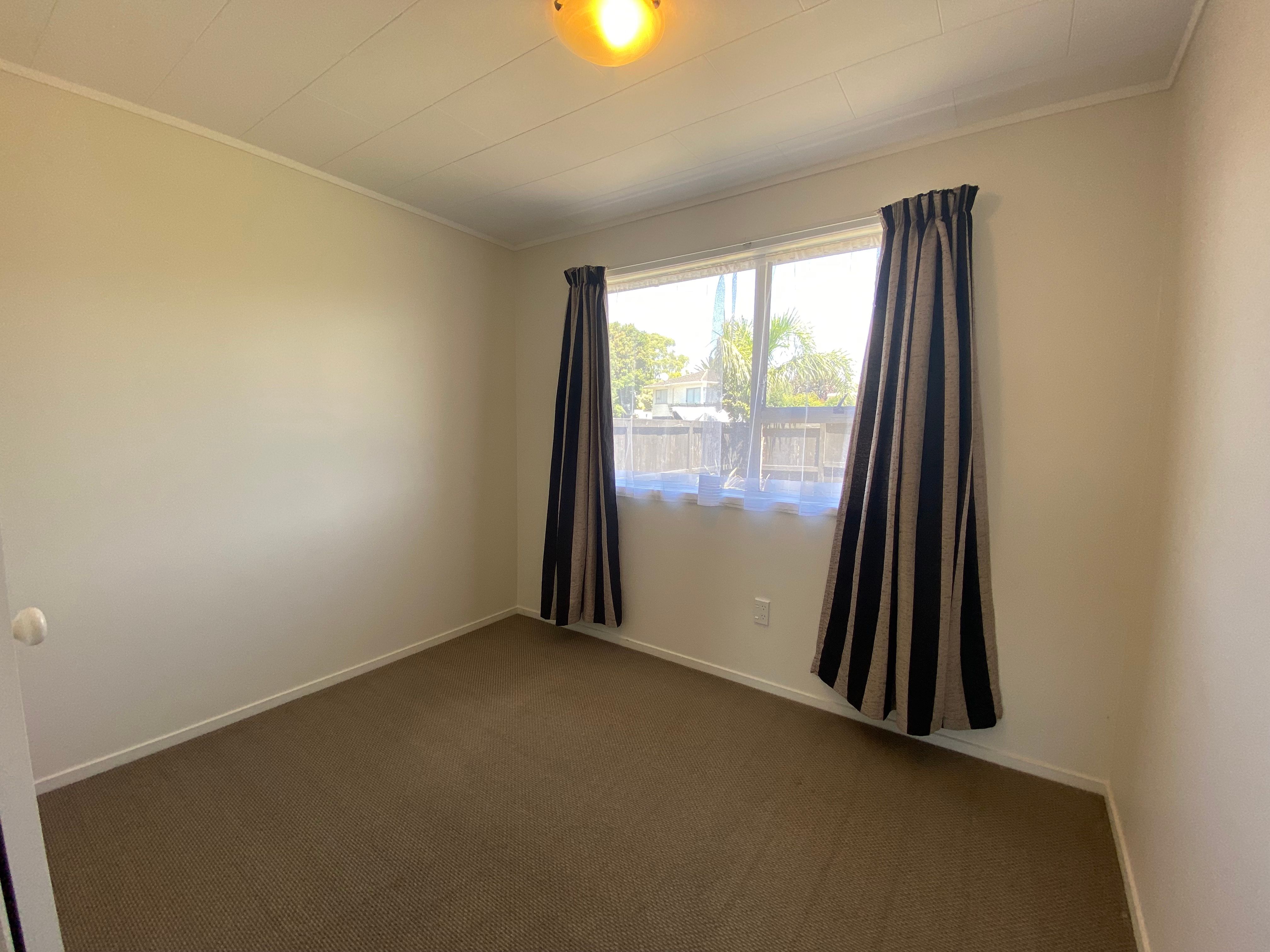 2 Blanche Way, Half Moon Bay, Manukau City 2012 - Leased House - Ray ...