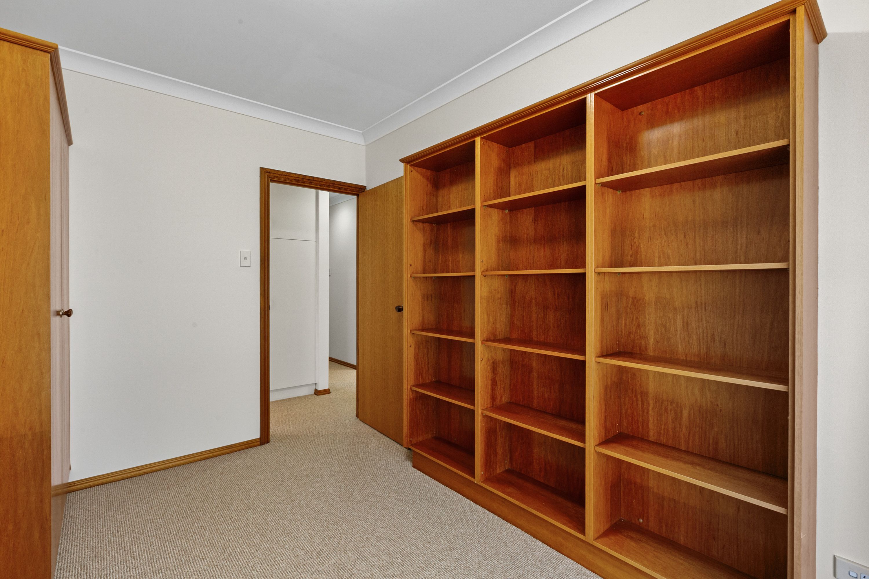 11 Ailsa Avenue, Warradale, SA 5046 - Leased House - Ray White Glenelg ...