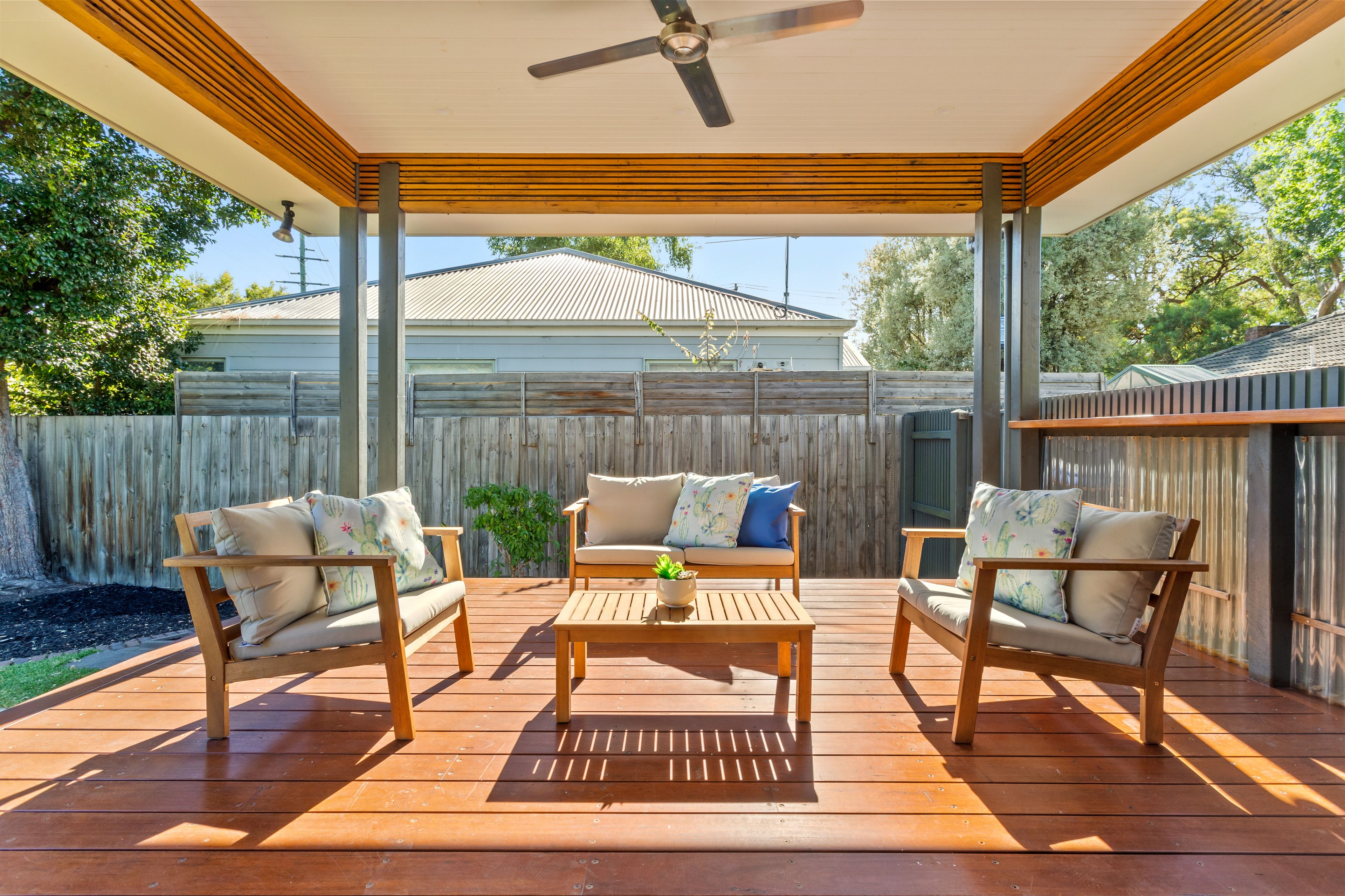 376A MOUNT DANDENONG Road, Croydon, VIC 3136 - Sold House - Ray White ...